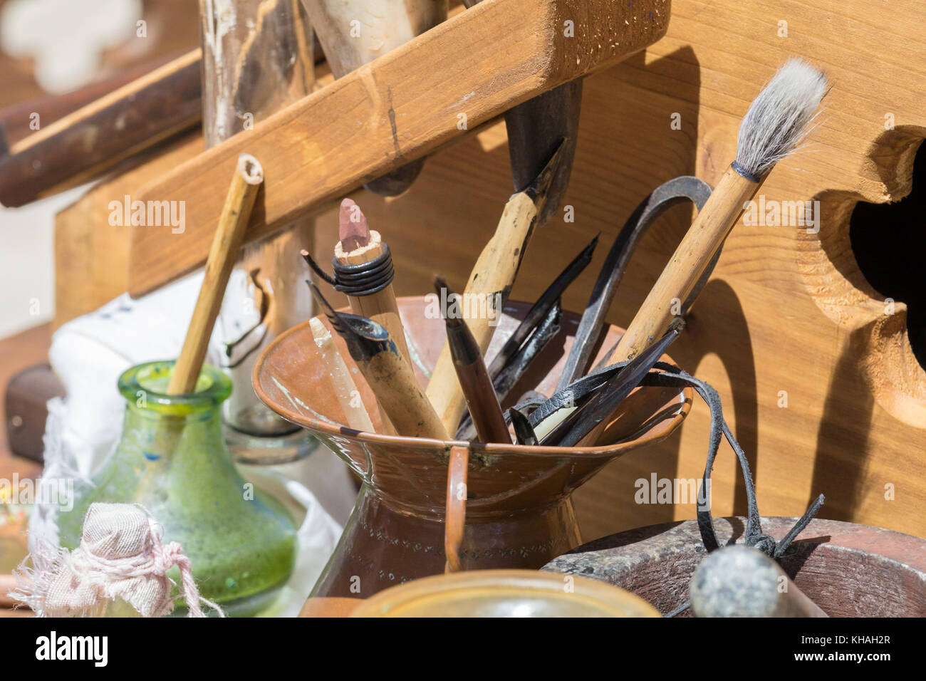medieval writing tools Stock Photo - Alamy