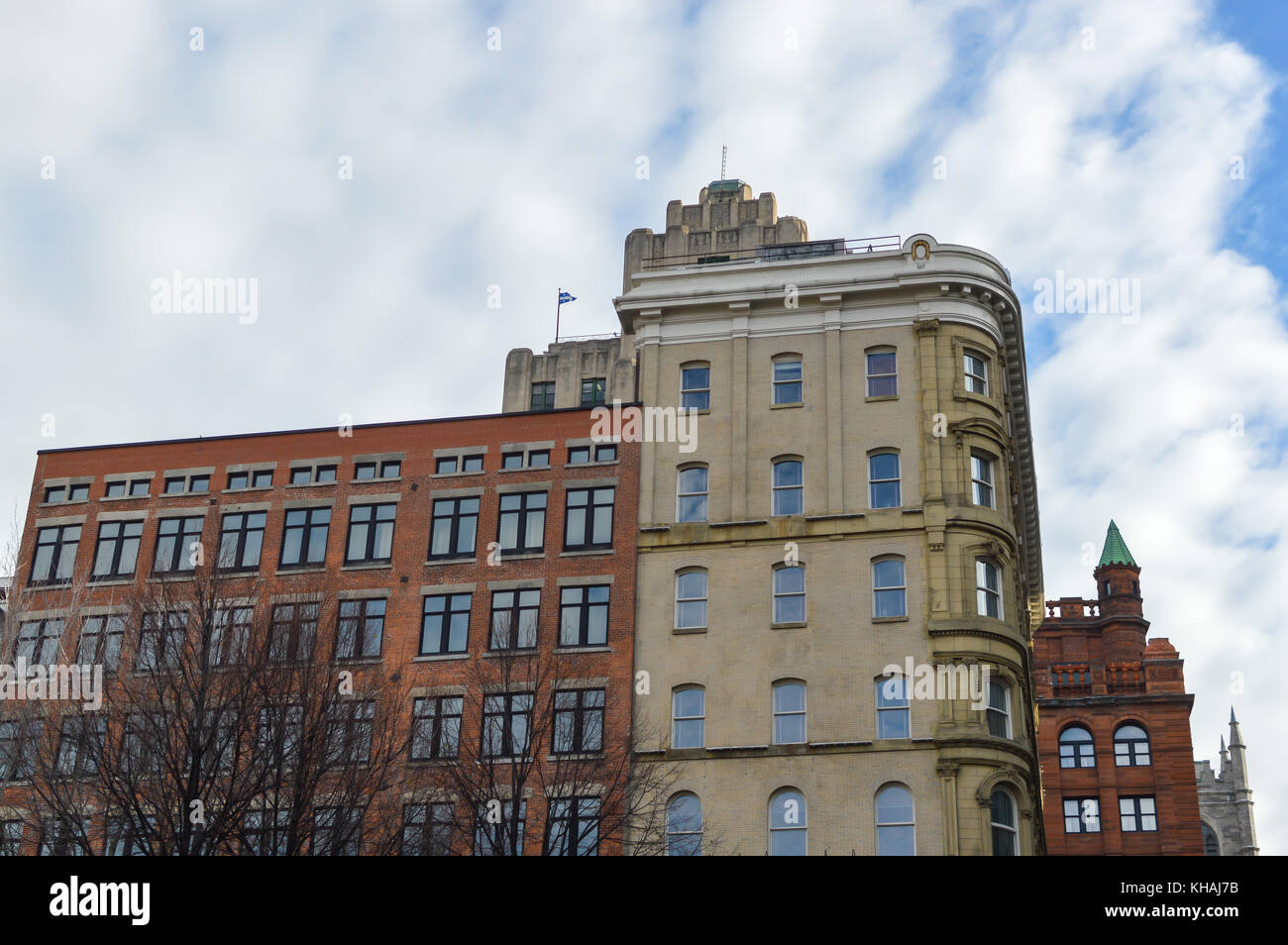 The Aldred Building or Edifice La Prevoyance is an Art deco building on ...
