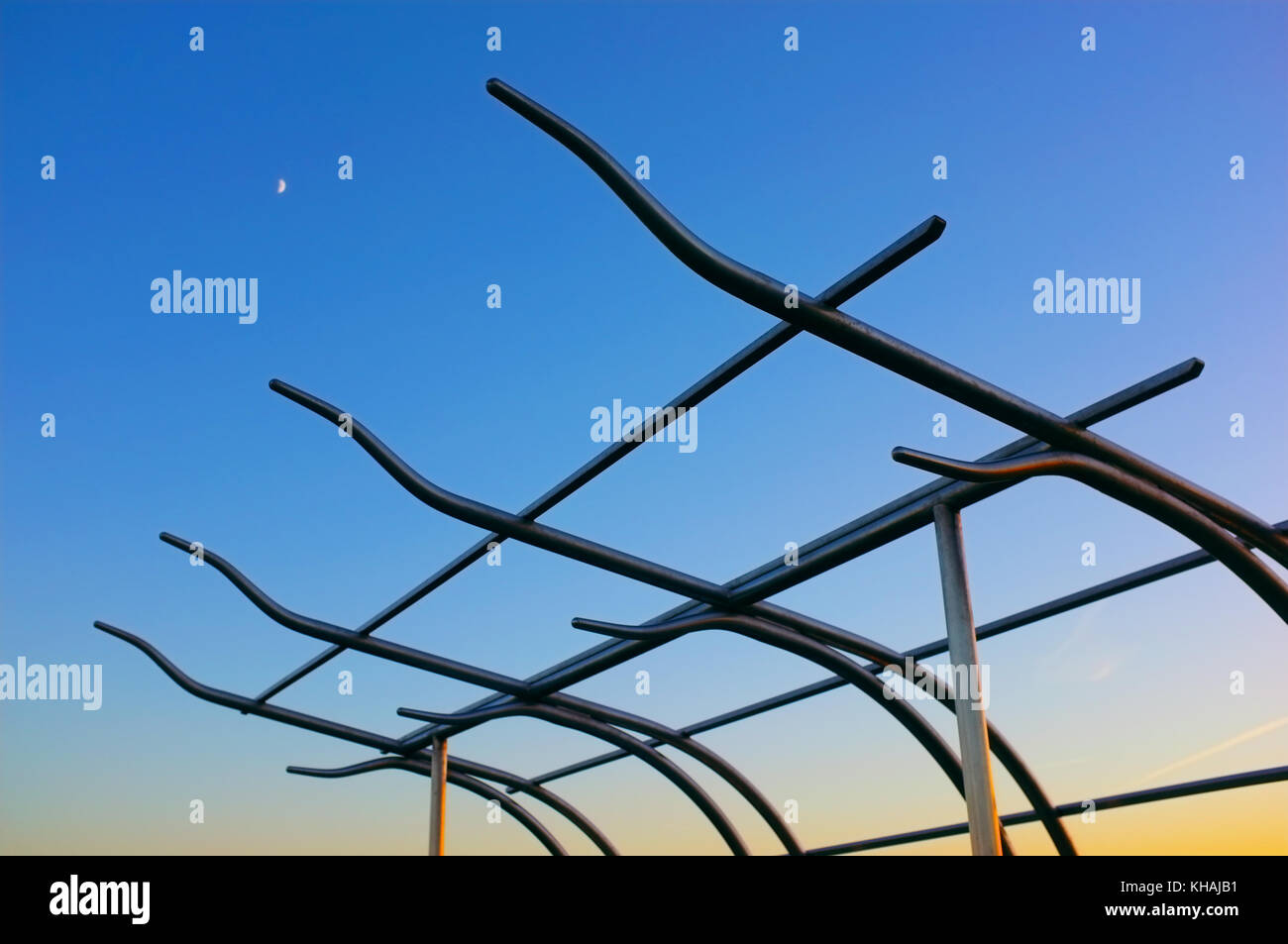 Metal canopy over park bench in Campbell Park, Milton Keynes ...