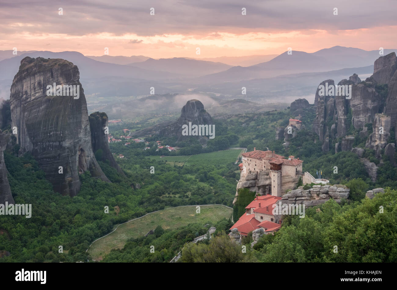 Sunset over Roussanou Monastery, METEORA, Grece Stock Photo - Alamy