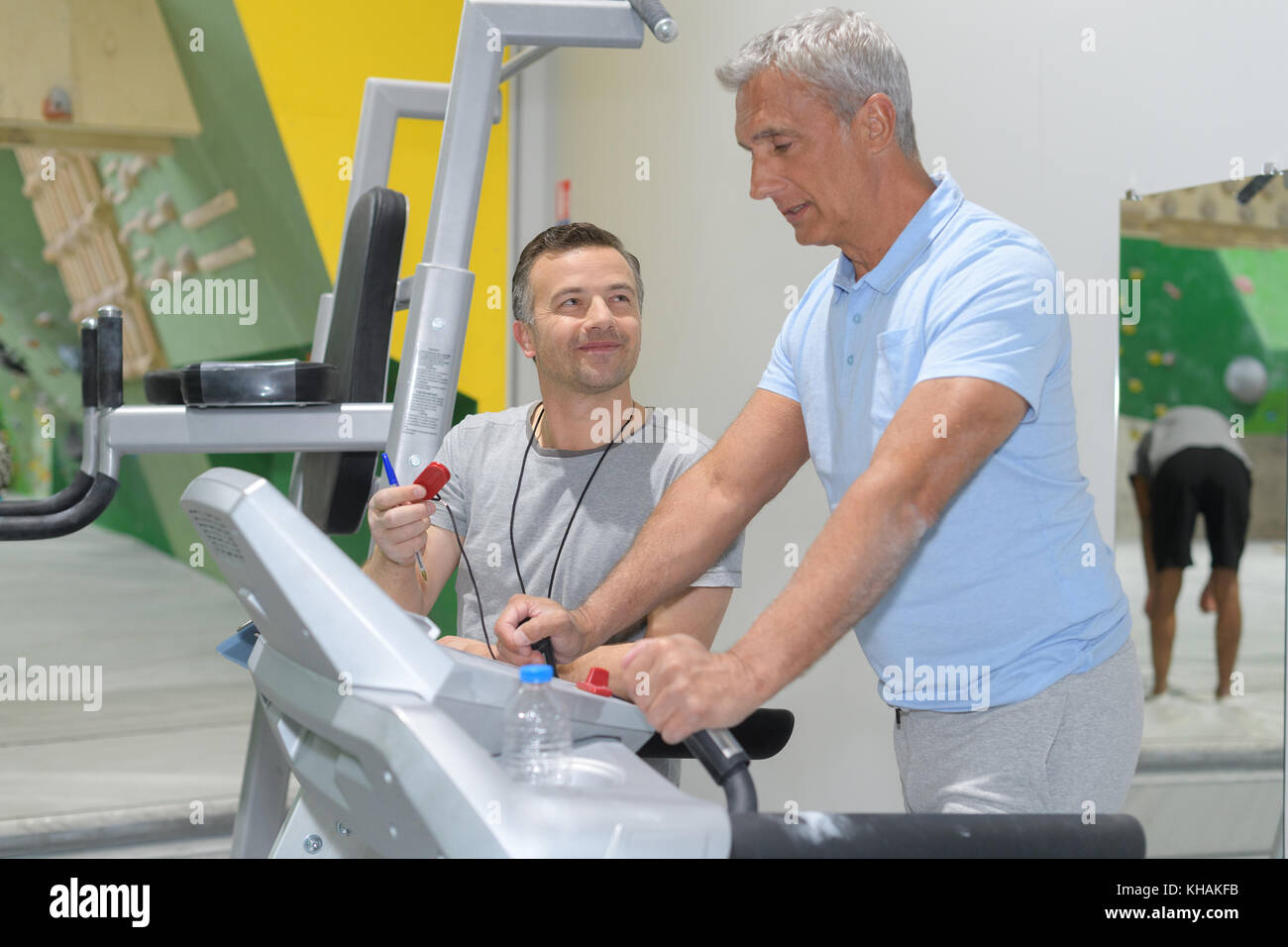 fit senior man in gym doing cardio work out Stock Photo - Alamy