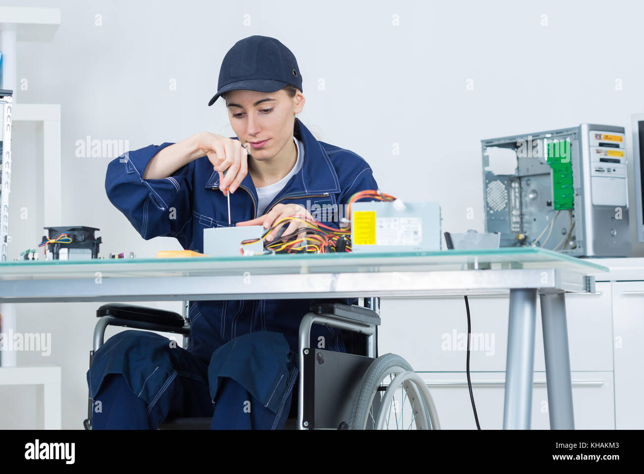 Minicomputer hi-res stock photography and images - Alamy