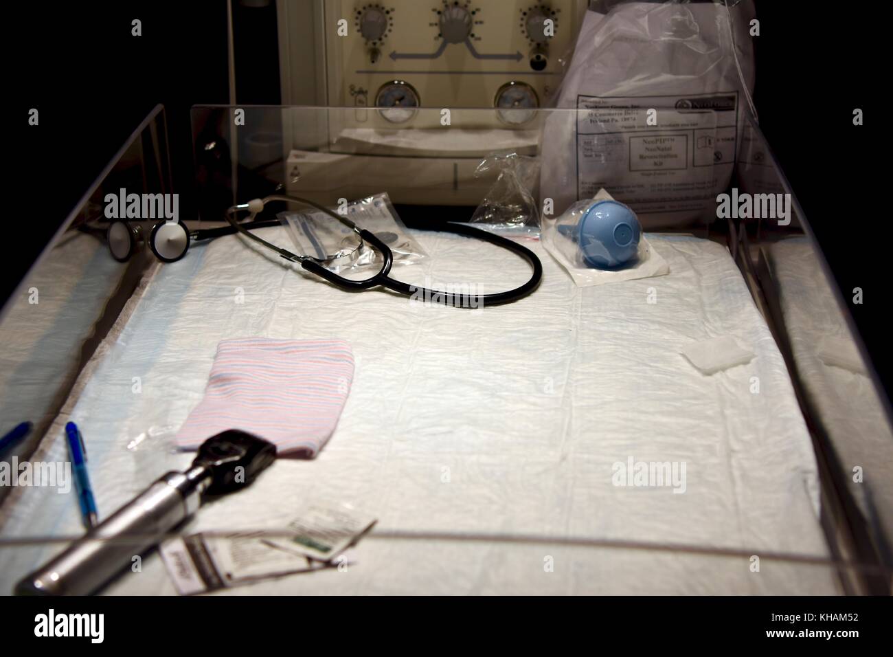 Panda infant warmer hi-res stock photography and images - Alamy