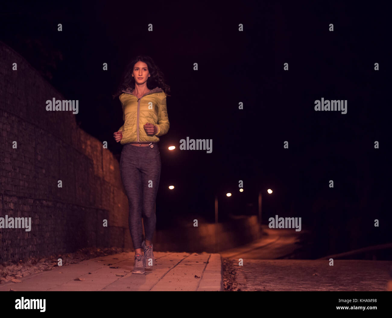 Nighttime street lights hi-res stock photography and images - Alamy