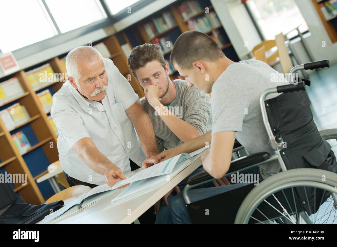 Two male students going hi-res stock photography and images - Alamy