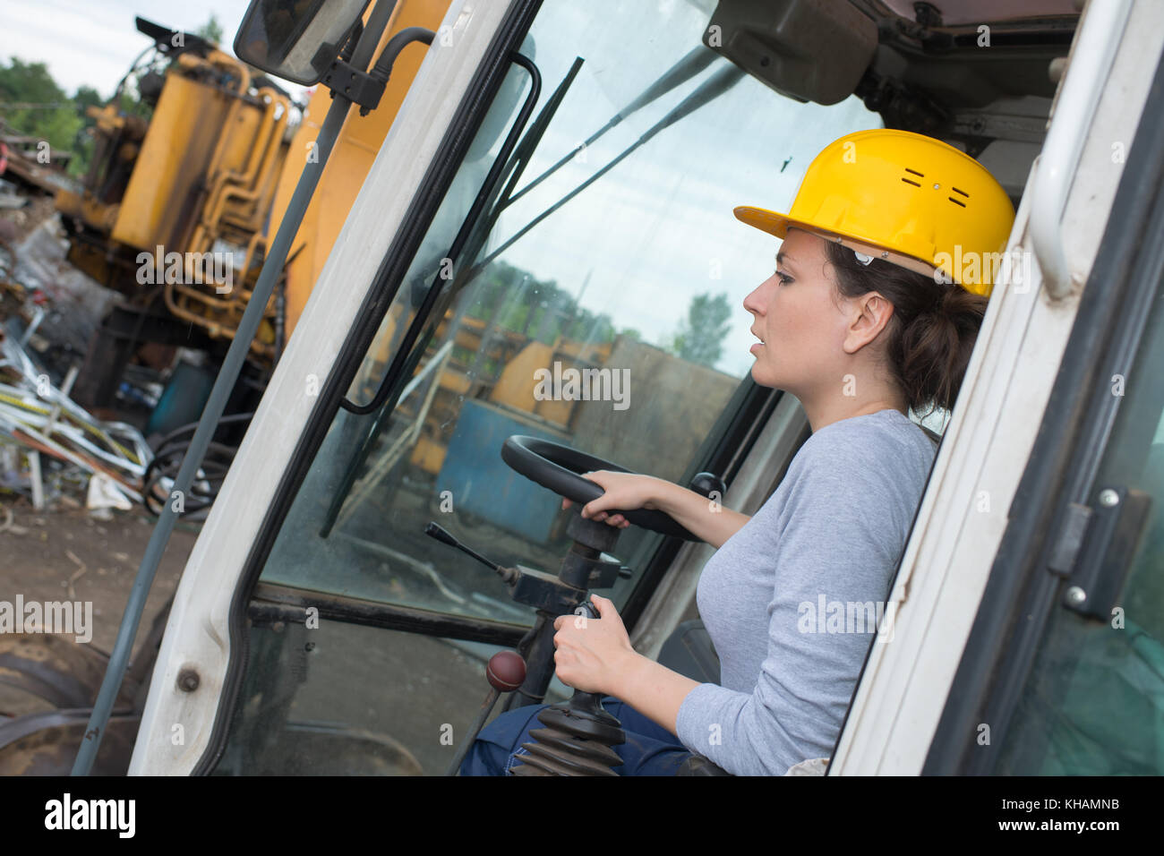 Woman working construction vehicle hi-res stock photography and images ...