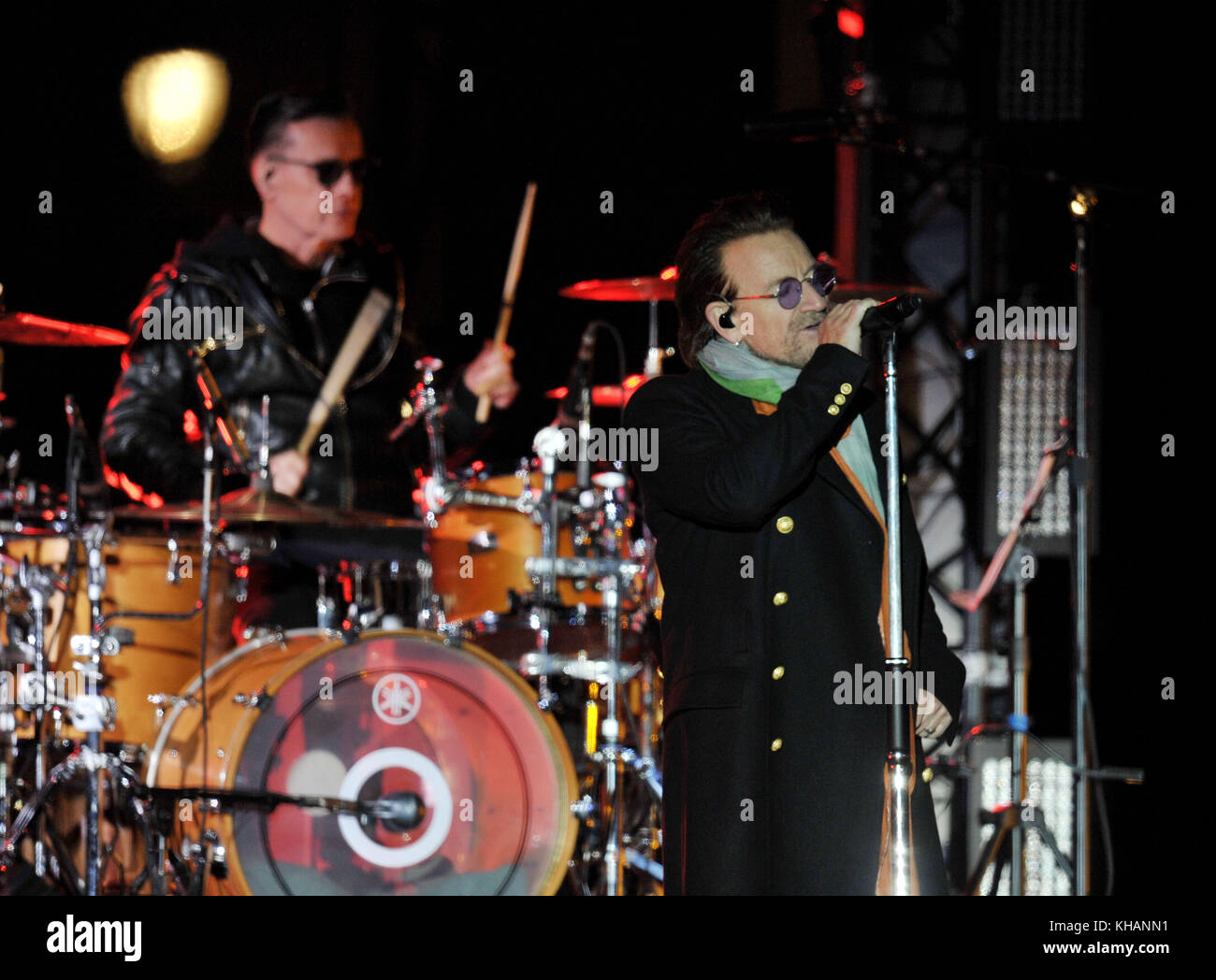 U2 perform trafalgar square hi-res stock photography and images - Alamy
