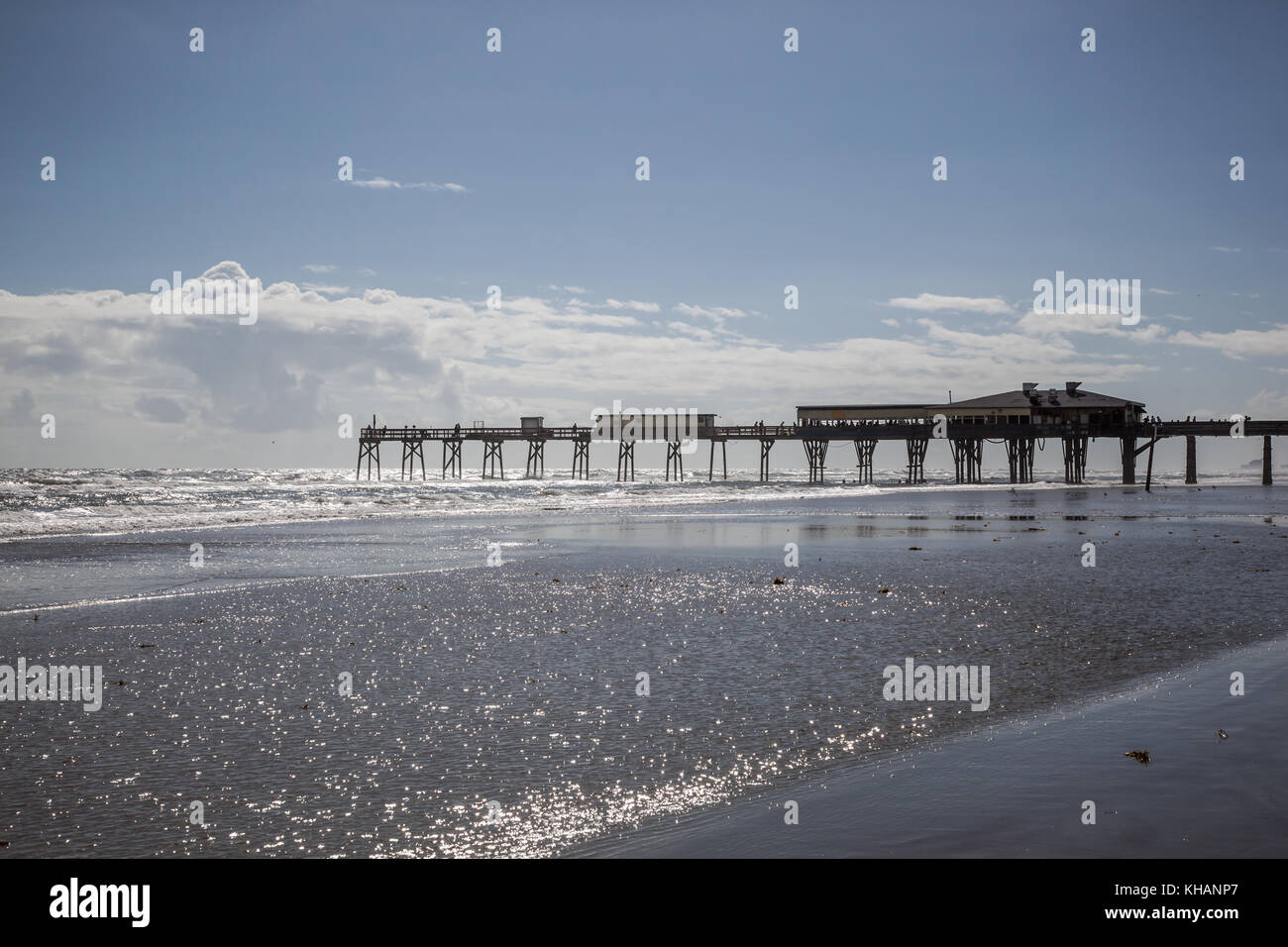 Daytona beach pier and boardwalk hi-res stock photography and images ...