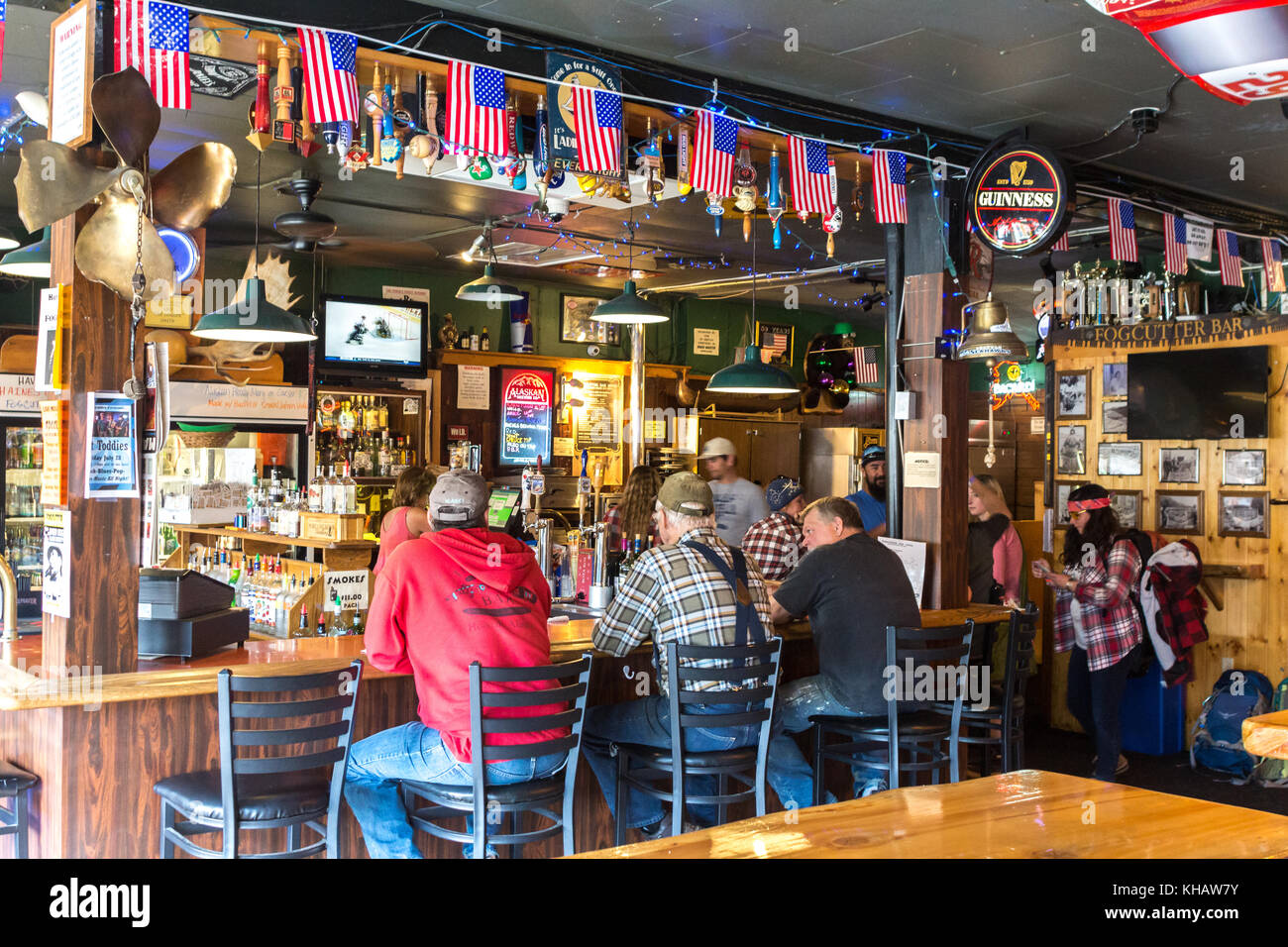 Snap bar hi-res stock photography and images - Alamy