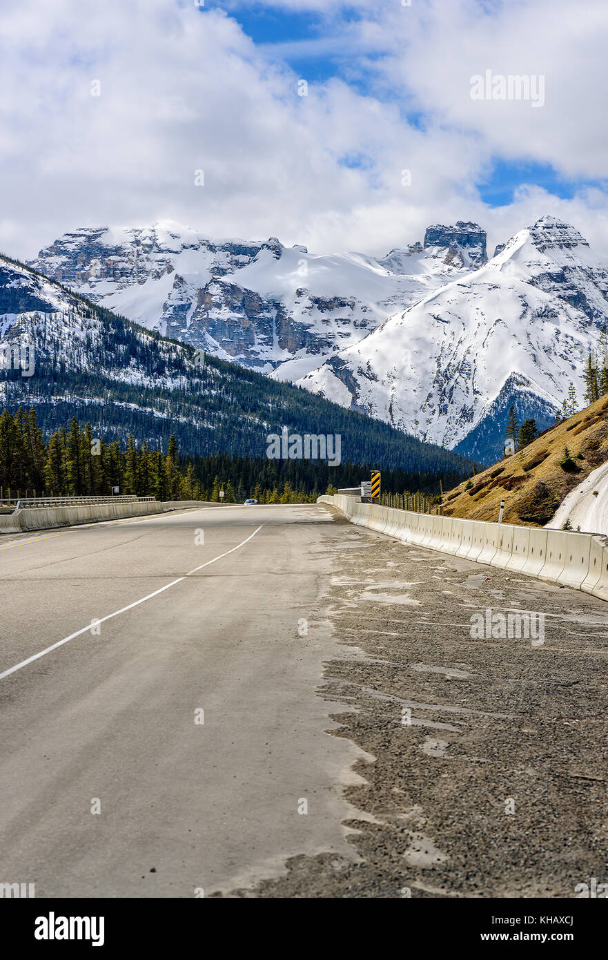 The scenic road, track, path, walkway, avenue, highway Stock Photo - Alamy