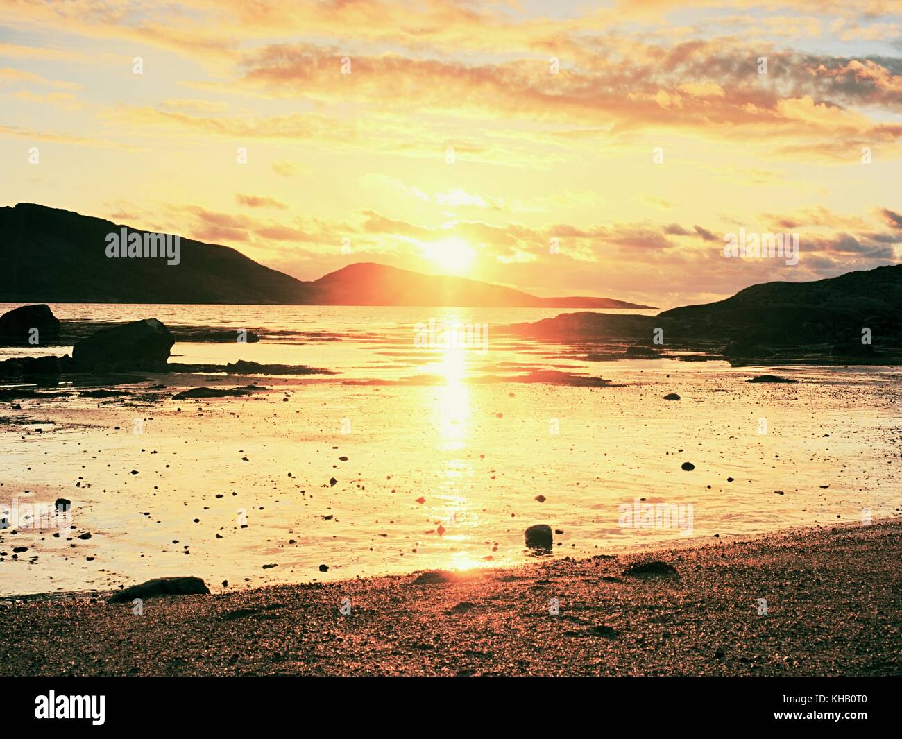 Puddle sun low angle hi-res stock photography and images - Alamy