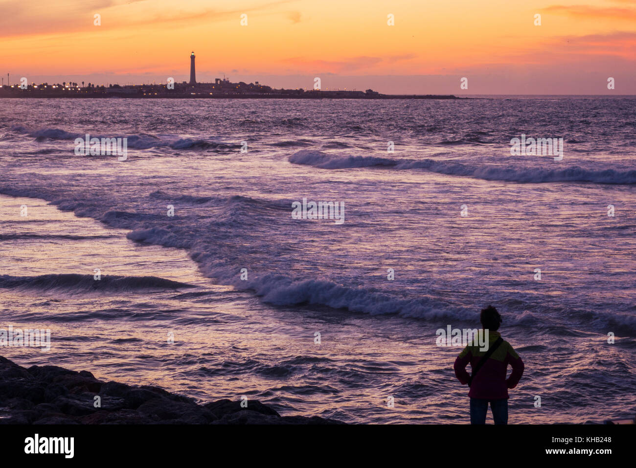 Looking from afar hi-res stock photography and images - Alamy