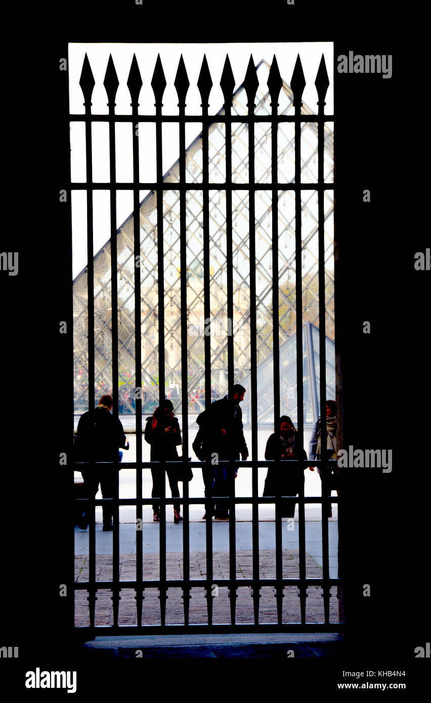 Napoleon gate hi-res stock photography and images - Alamy