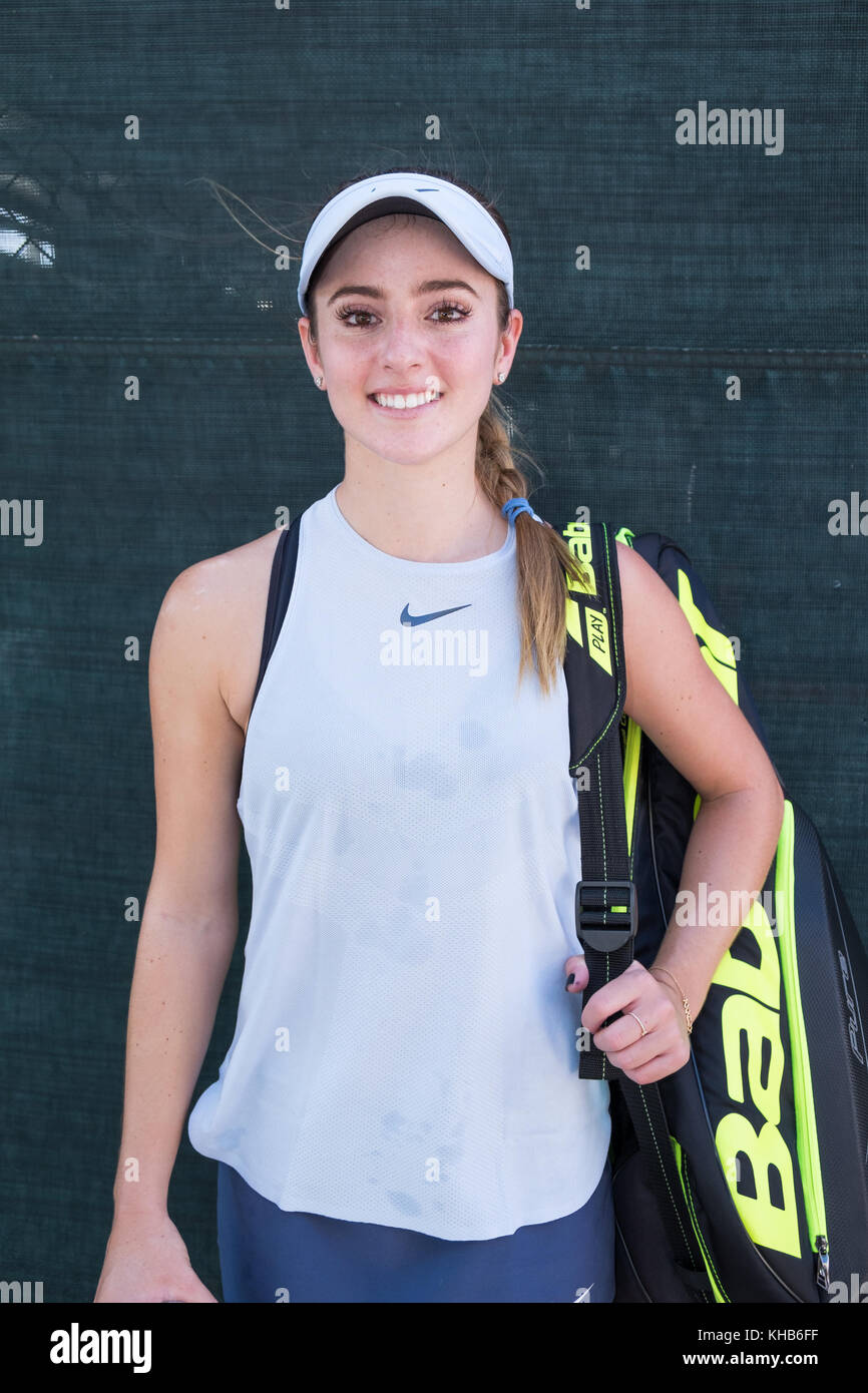 Cici bellis hi-res stock photography and images - Alamy