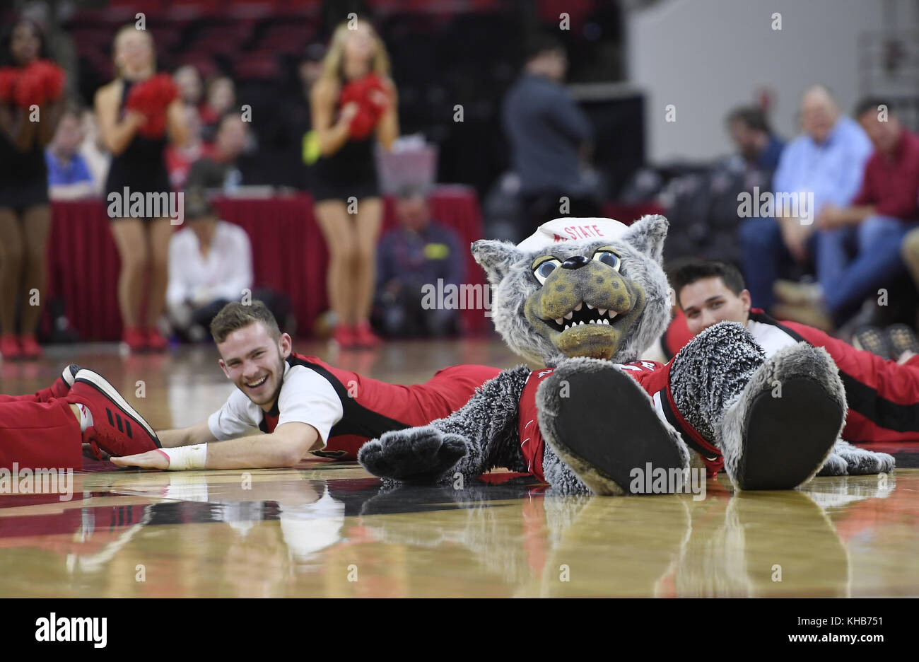 Raleigh, North Carolina, USA. 14th Nov, 2017. North Carolina State's ...