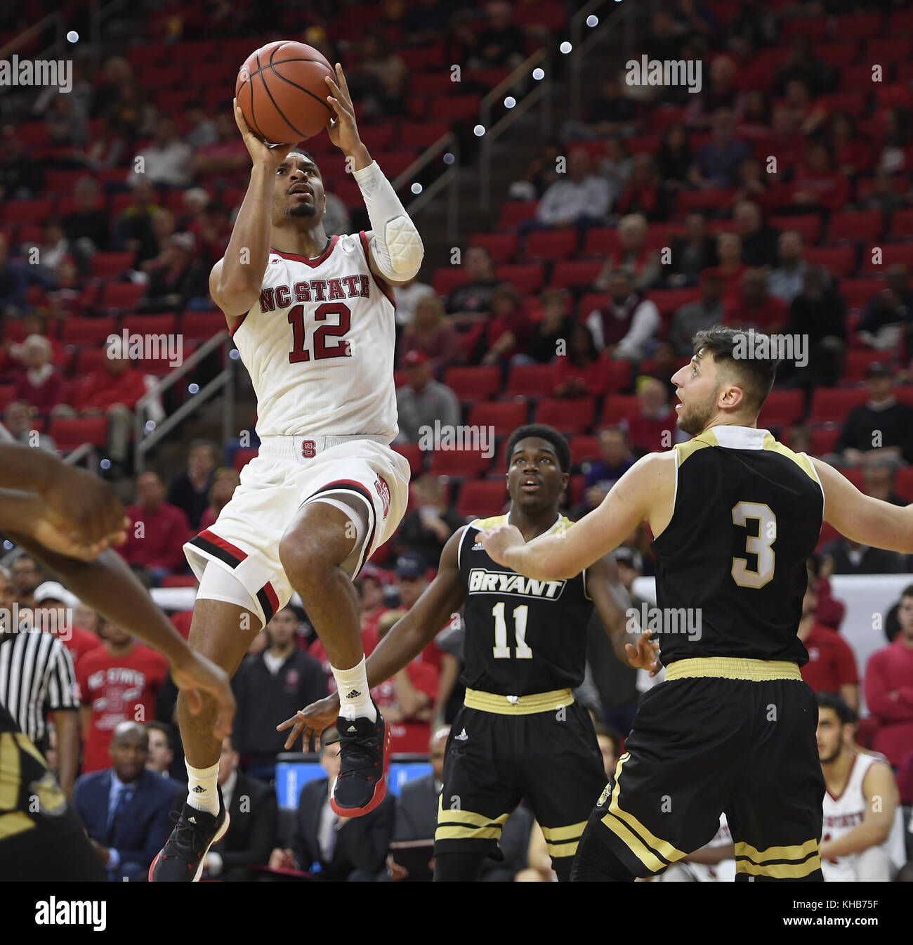 Raleigh, North Carolina, USA. 14th Nov, 2017. ALLERIK FREEMAN (12) of ...
