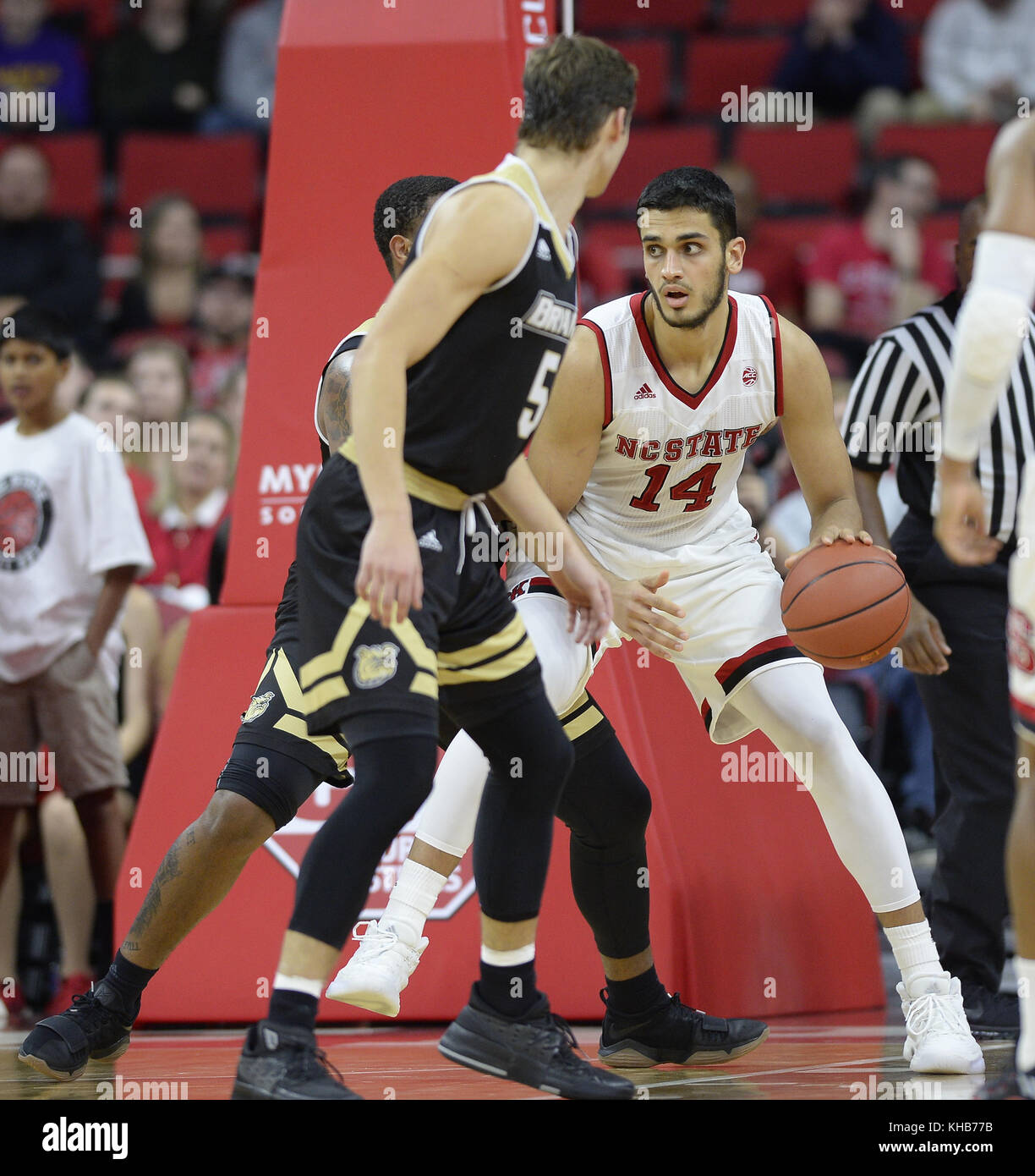 Raleigh, North Carolina, USA. 14th Nov, 2017. OMER YURTSEVEN (14) of ...
