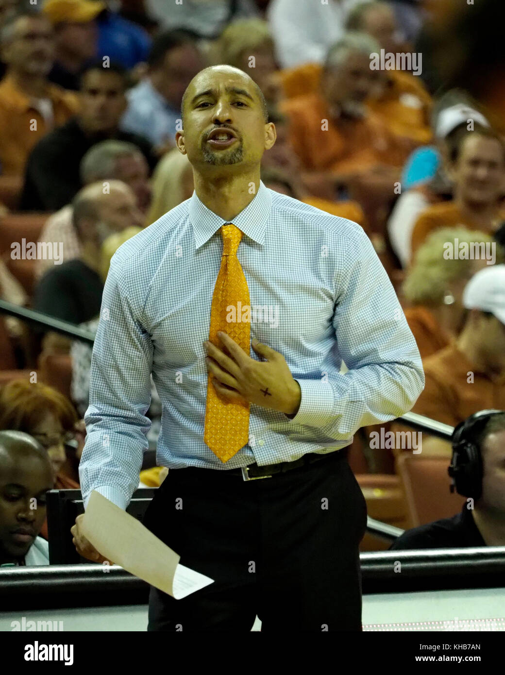 Texas longhorns head coach shaka smart hi-res stock photography and ...