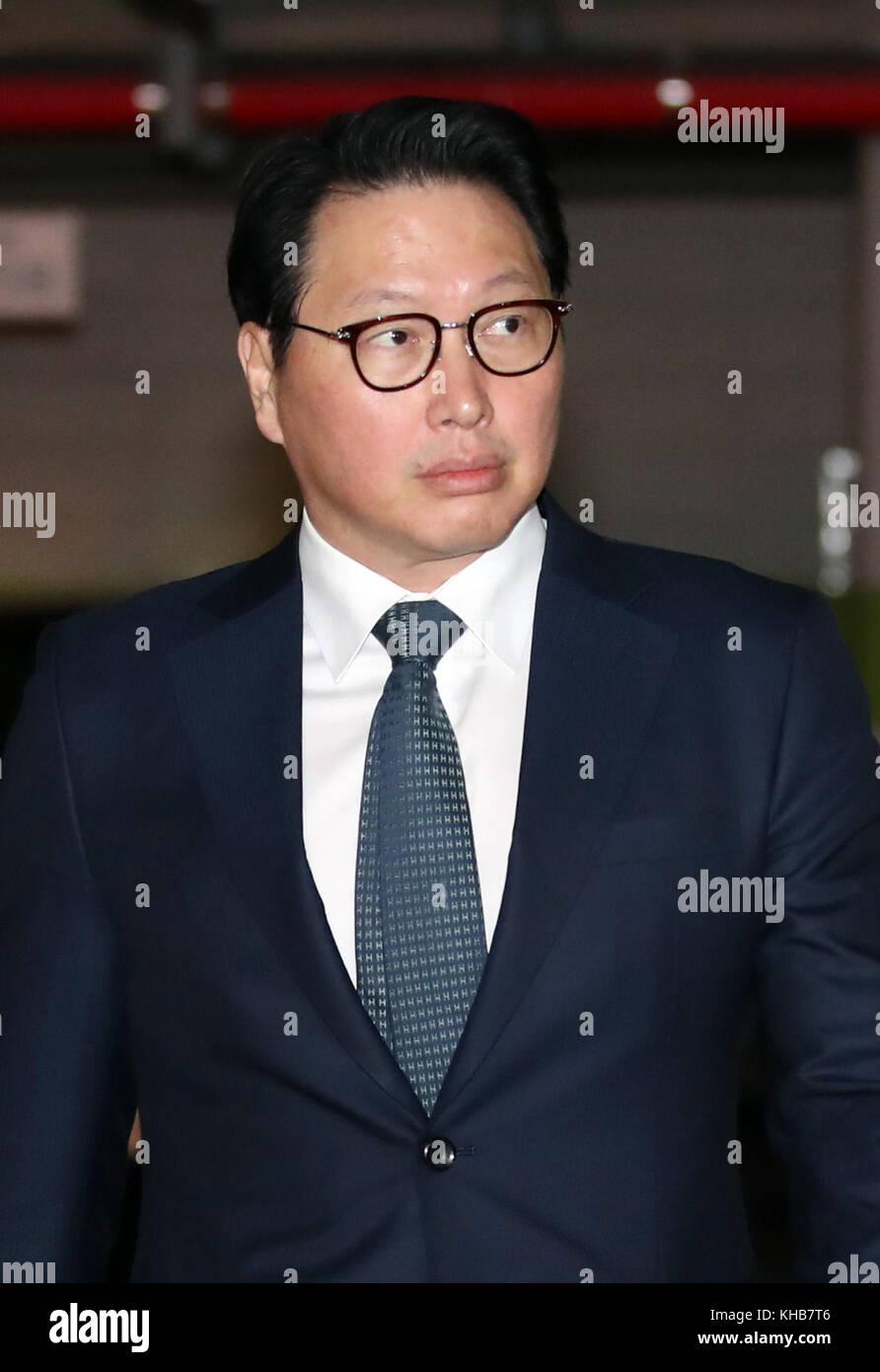 15th Nov, 2017. SK chief on divorce suit Chey Tae-won, chairman of SK ...