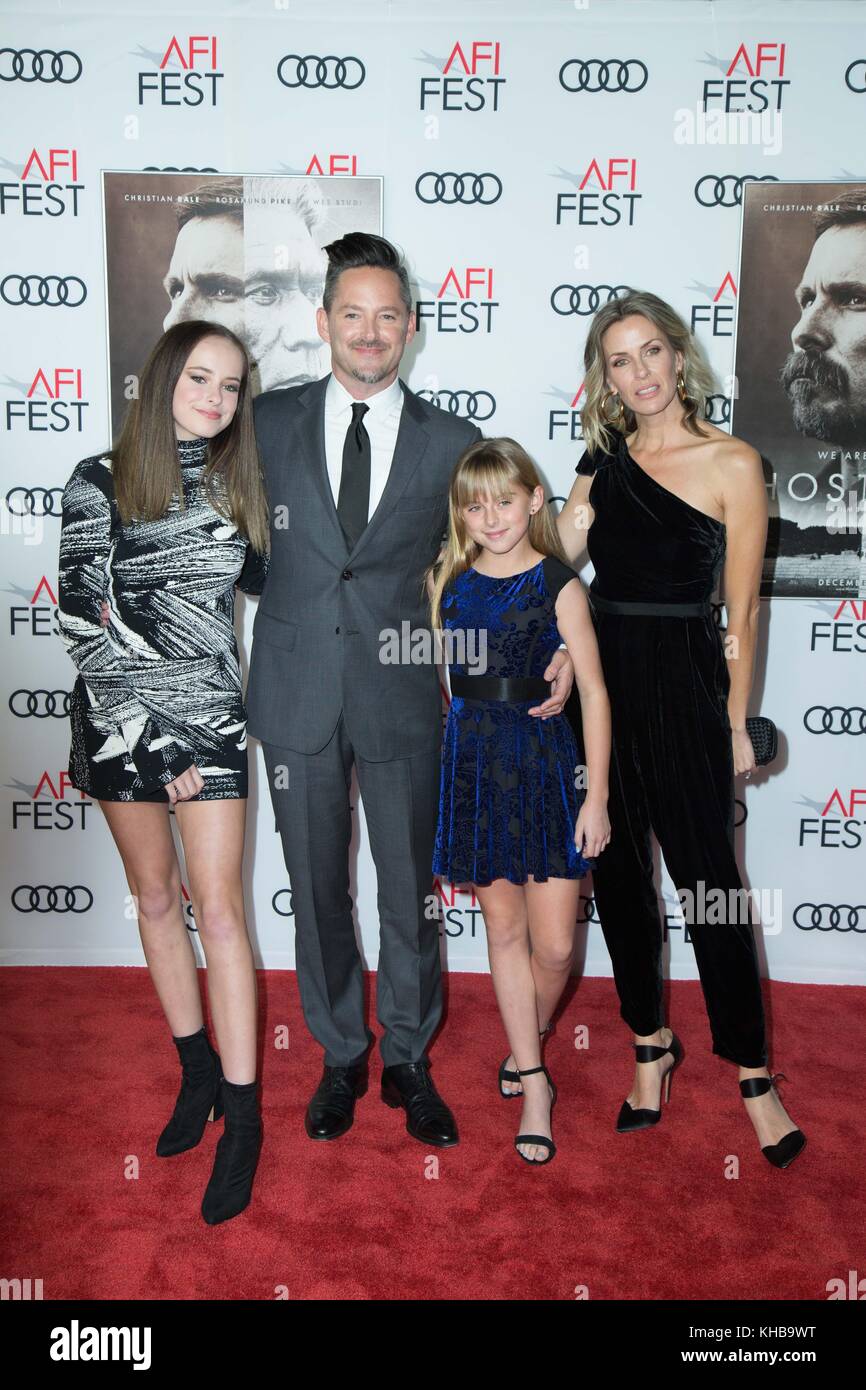 Tcl Chinese Theatre, USA. 14th Nov, 2017. Stella Cooper, Scott Cooper ...