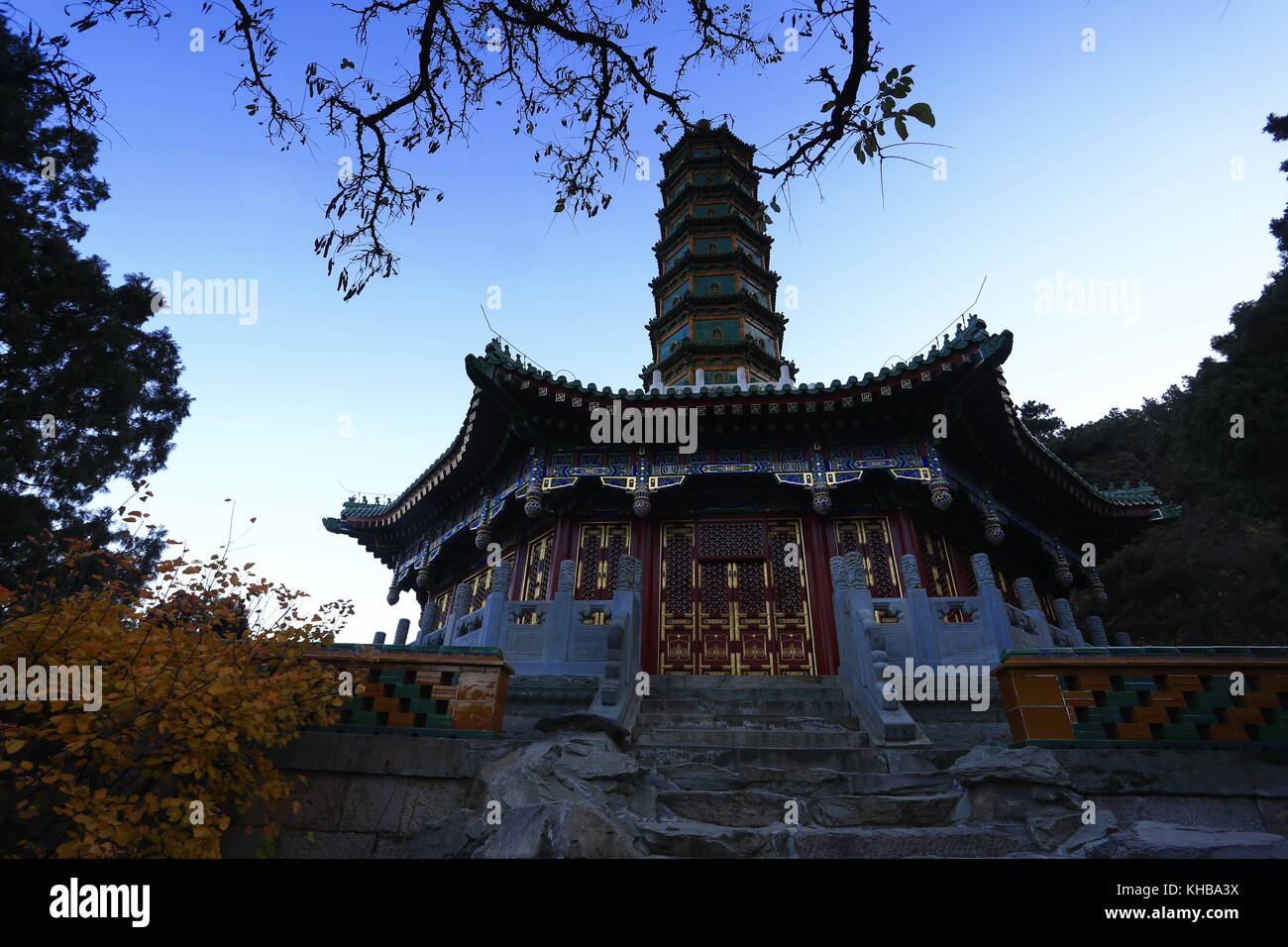 Fragrant hills park beijing autumn hi-res stock photography and images ...