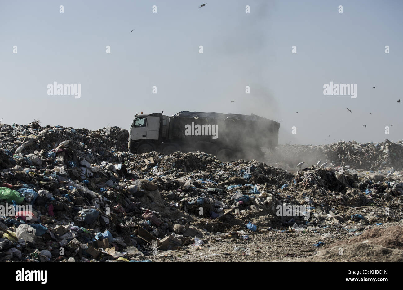 Gaza City, The Gaza Strip, Palestine. 15th Nov, 2017. The truck passes ...