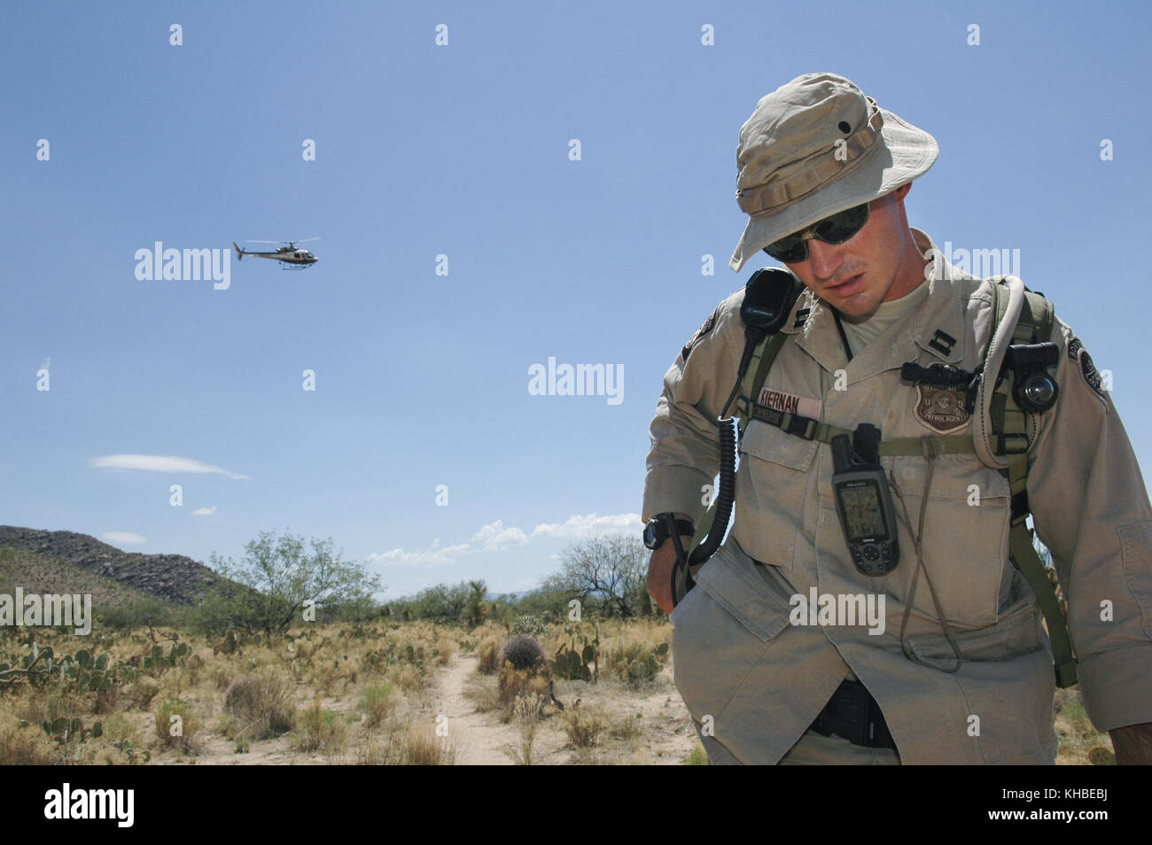 Tucson, Arizona, USA. 12th July, 2006. In 110-degree heat, Border ...