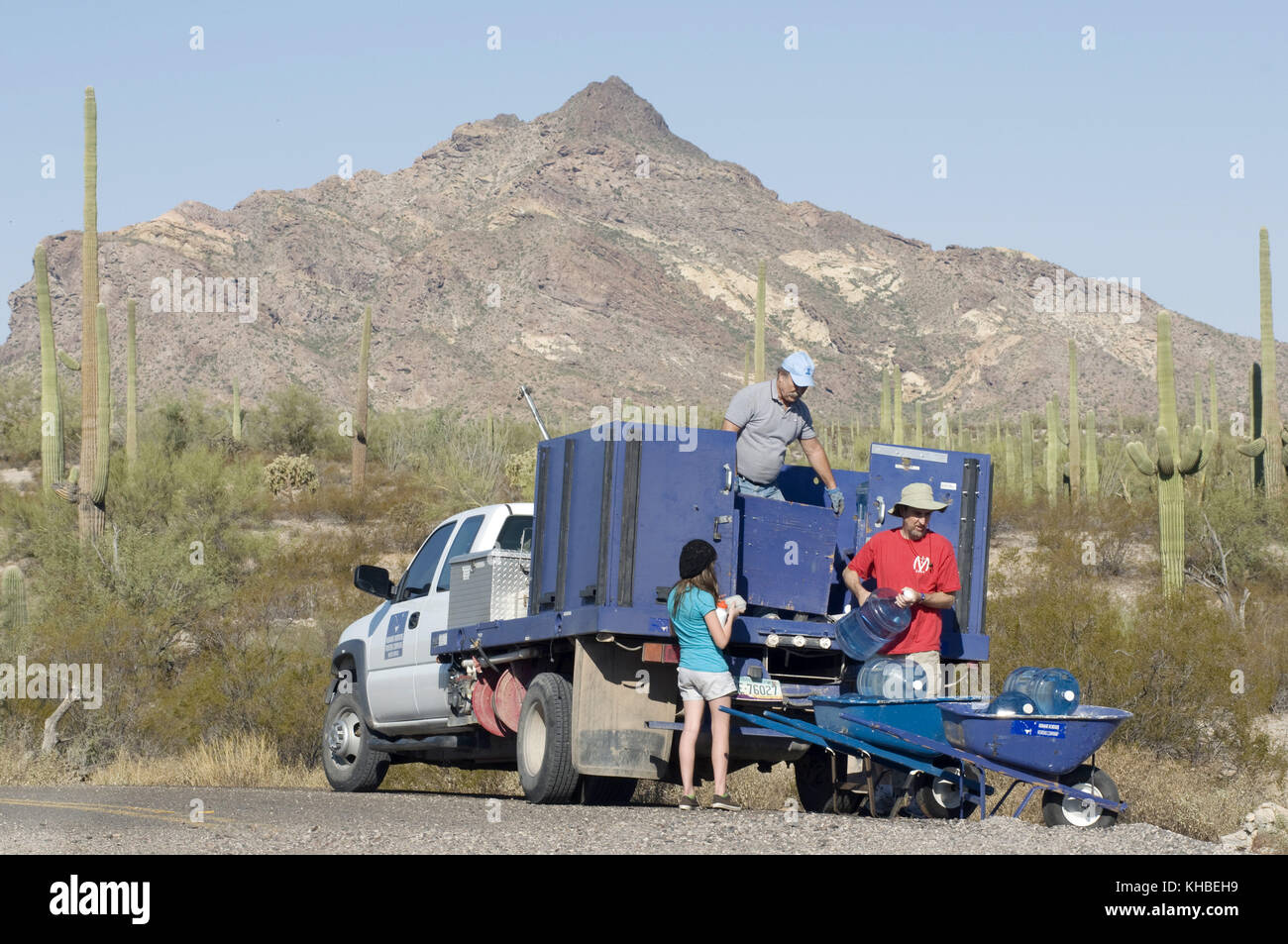 Ajo, Arizona, USA. 16th Oct, 2010. Humane Borders volunteers Lawn ...