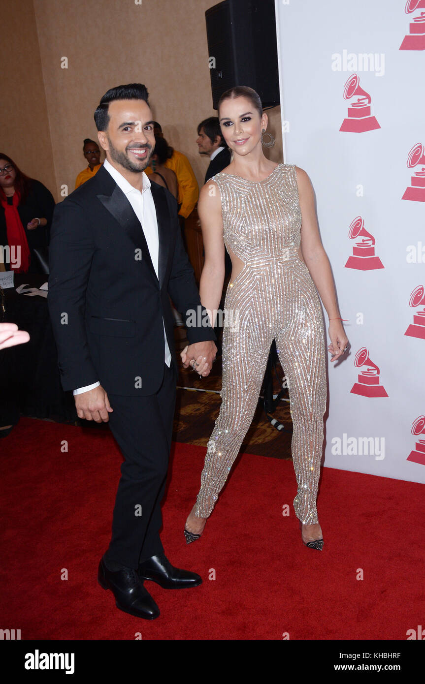 Las Vegas, Nevada, USA. 15th Nov, 2017. Singer Luis Fonsi and Agueda ...