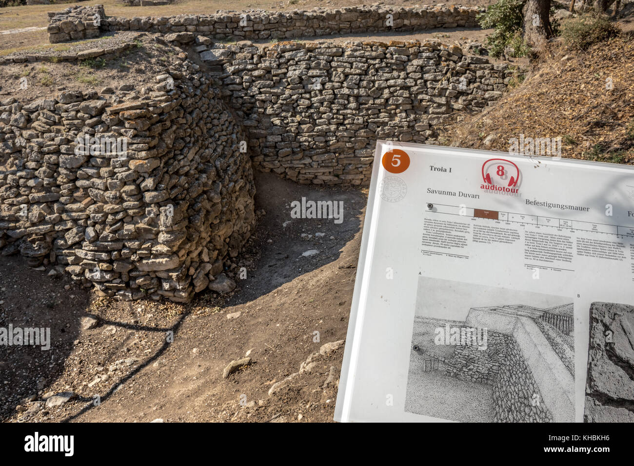 Ruins of ancient legendary city of Troy in Canakkale, Turkey Stock ...