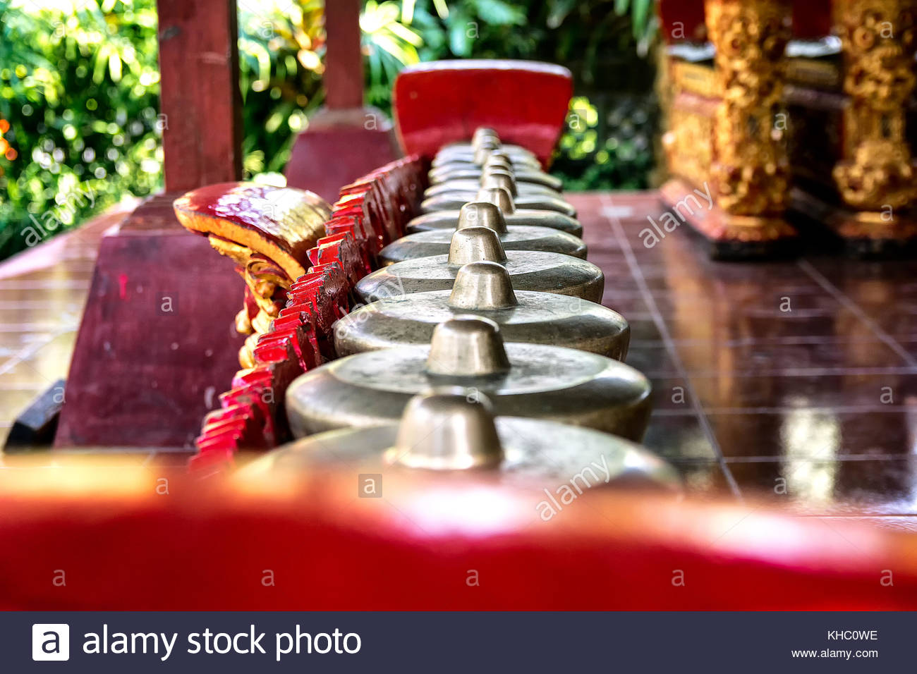 Gong Instrument Stock Photos & Gong Instrument Stock Images - Alamy
