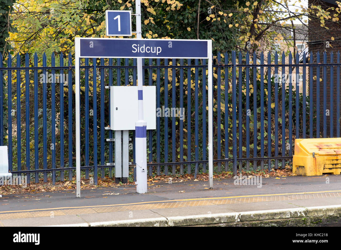 Sidcup rail station Stock Photo - Alamy