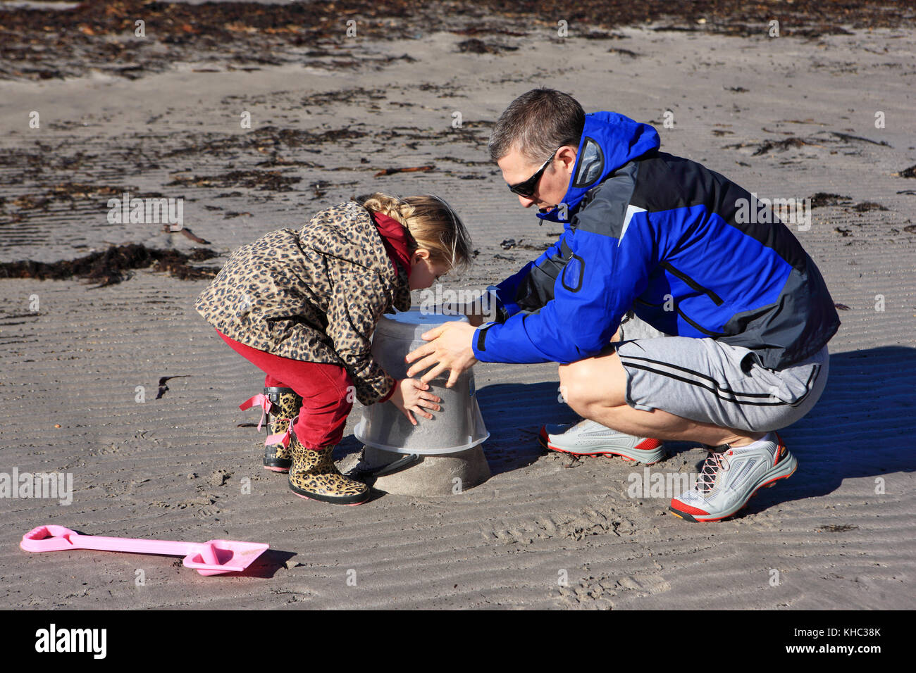 Building sandcastles building sandcastle hi-res stock photography and ...