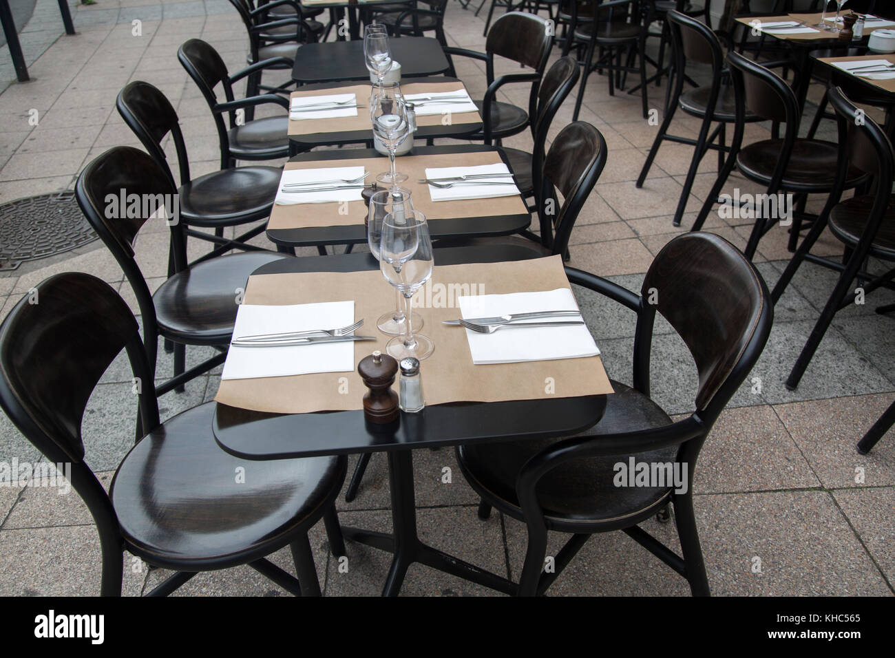 Background of Cafe Tables and Chairs Stock Photo - Alamy