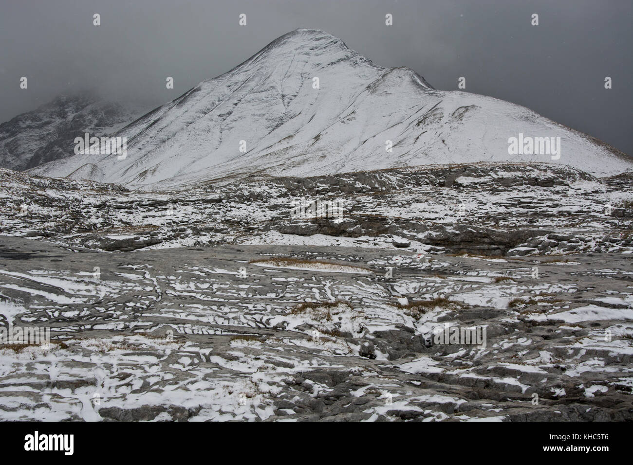 snow covered karst plain *** Local Caption *** switzerland, valais ...