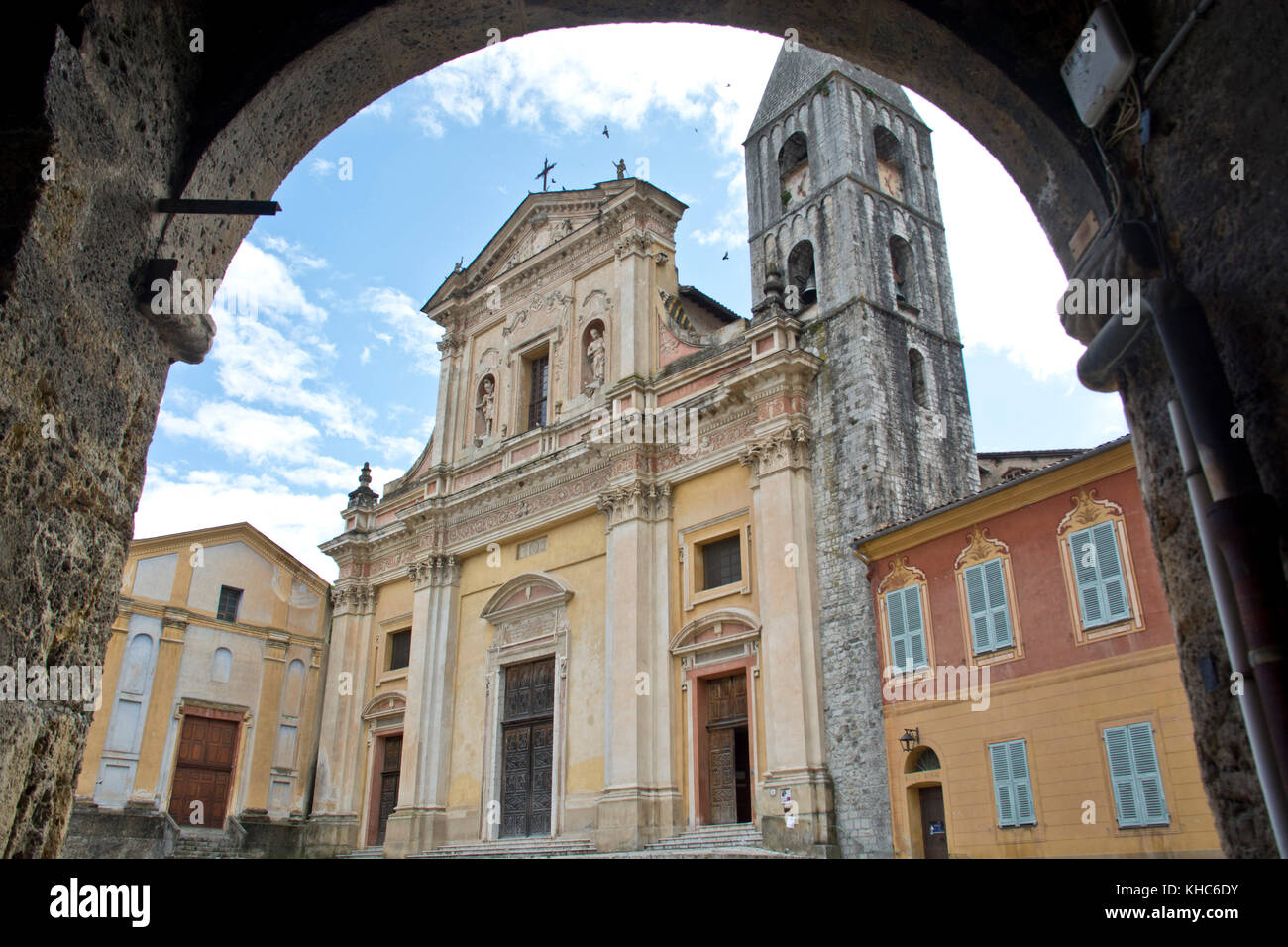 Sospel cathedral with arch *** Local Caption *** France, Alpes du Sud ...