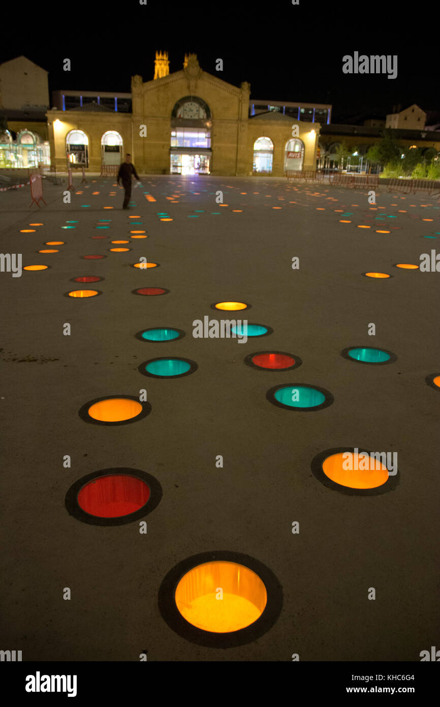 Nancy train station at night *** Local Caption *** France, Lorraine ...