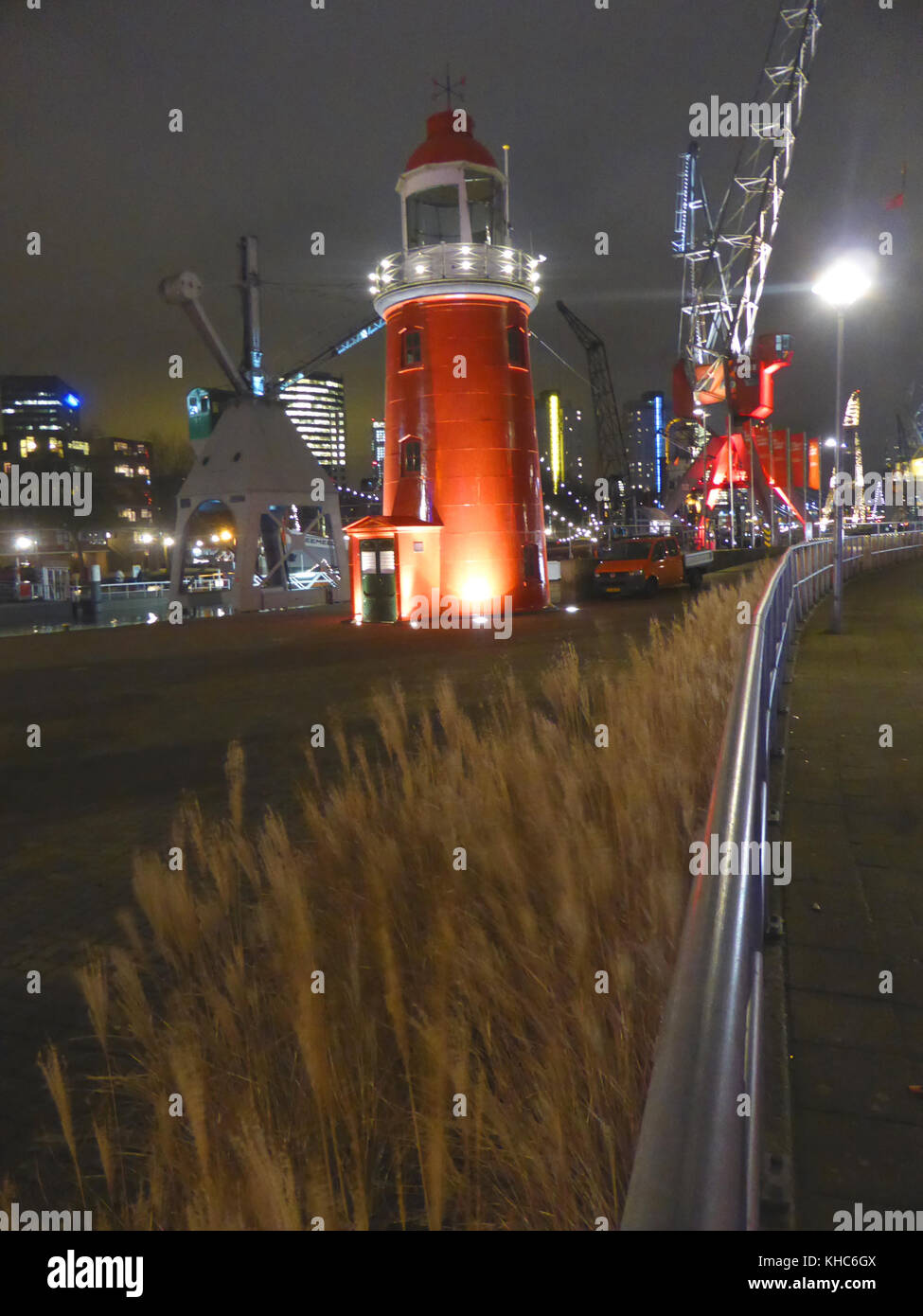 Rotterdam old harbour at night *** Local Caption *** netherlands ...