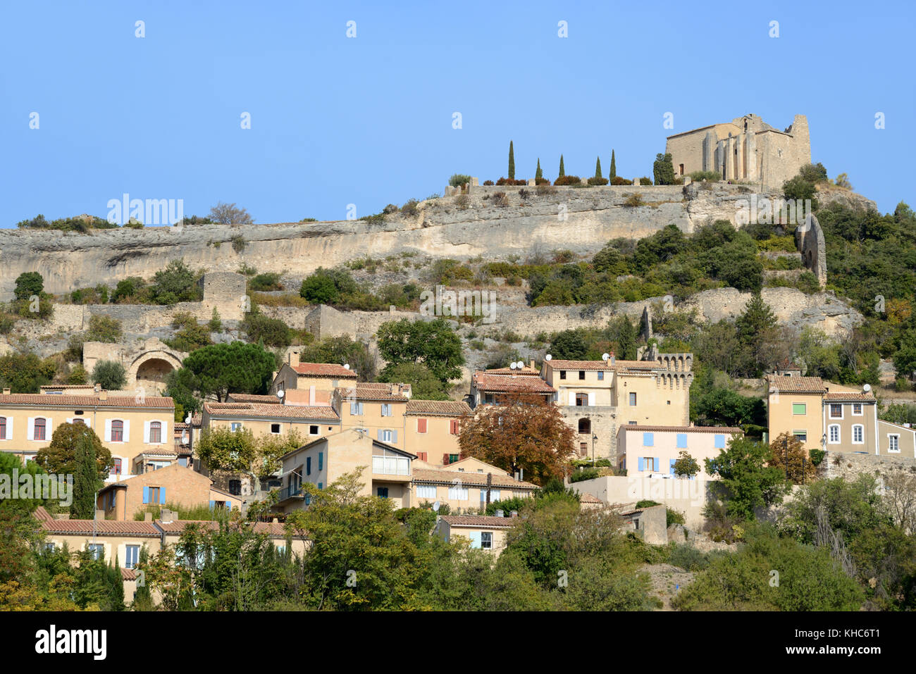 Saint saturnin les apt hi-res stock photography and images - Alamy