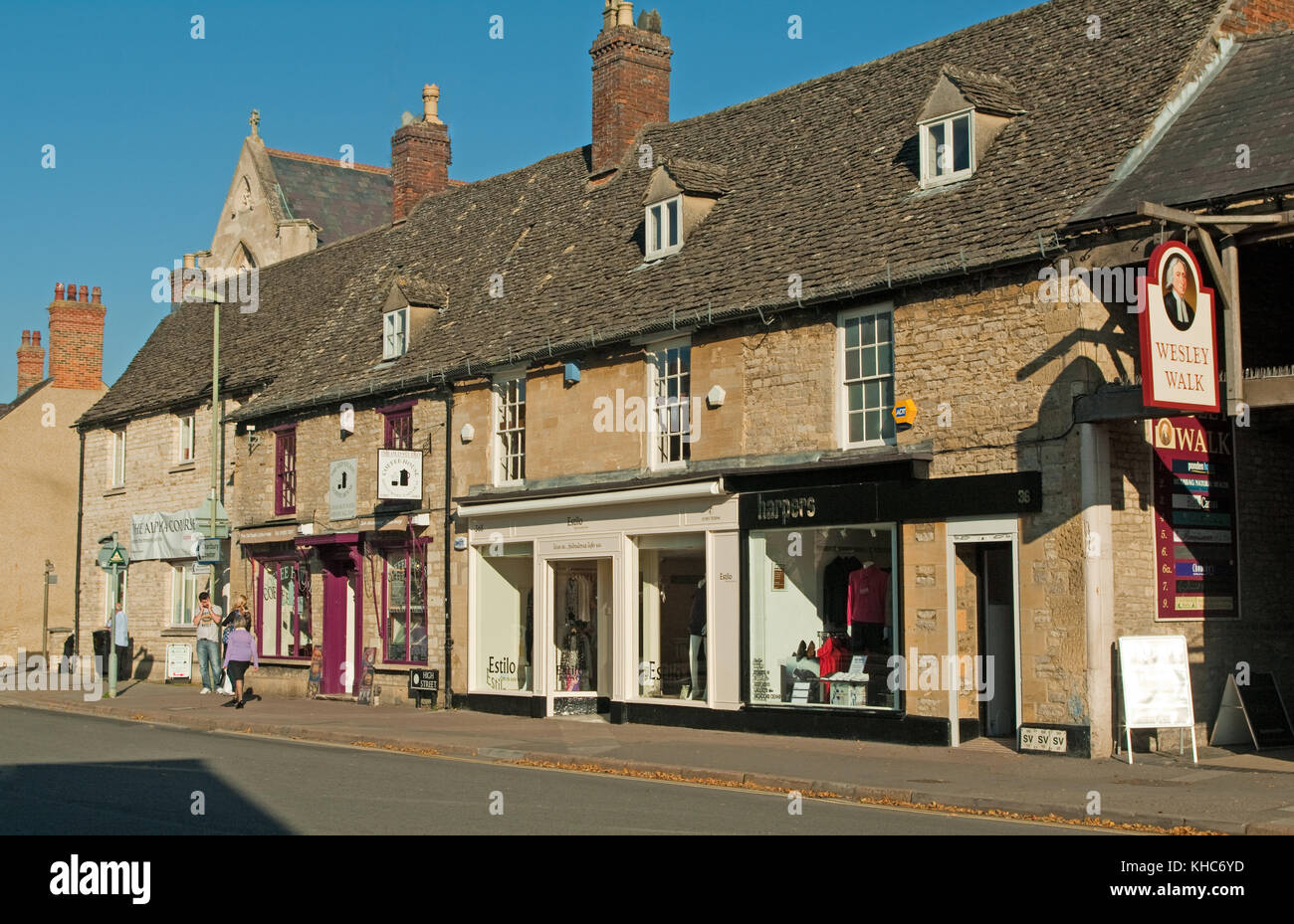 Witney, Cotswold, Shops, Oxfordshire Stock Photo - Alamy