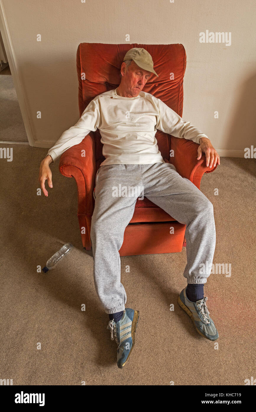 Elderly exercise chair hi-res stock photography and images - Alamy