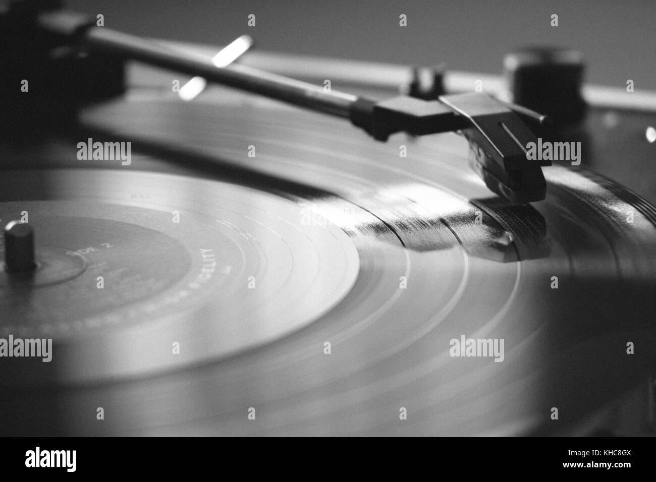 Vinyl record close up vintage hi-res stock photography and images - Alamy