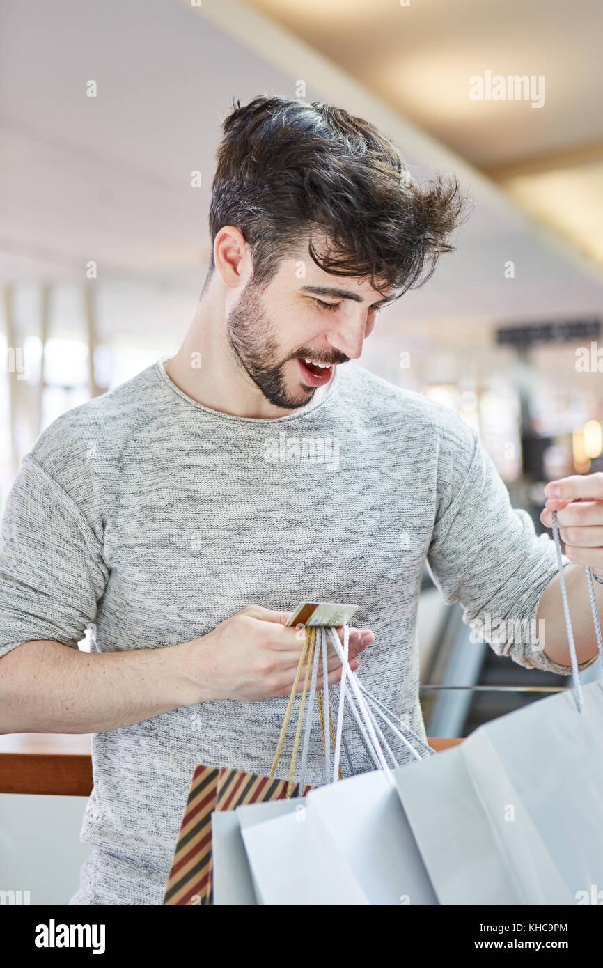 Man looks surprised hi-res stock photography and images - Alamy