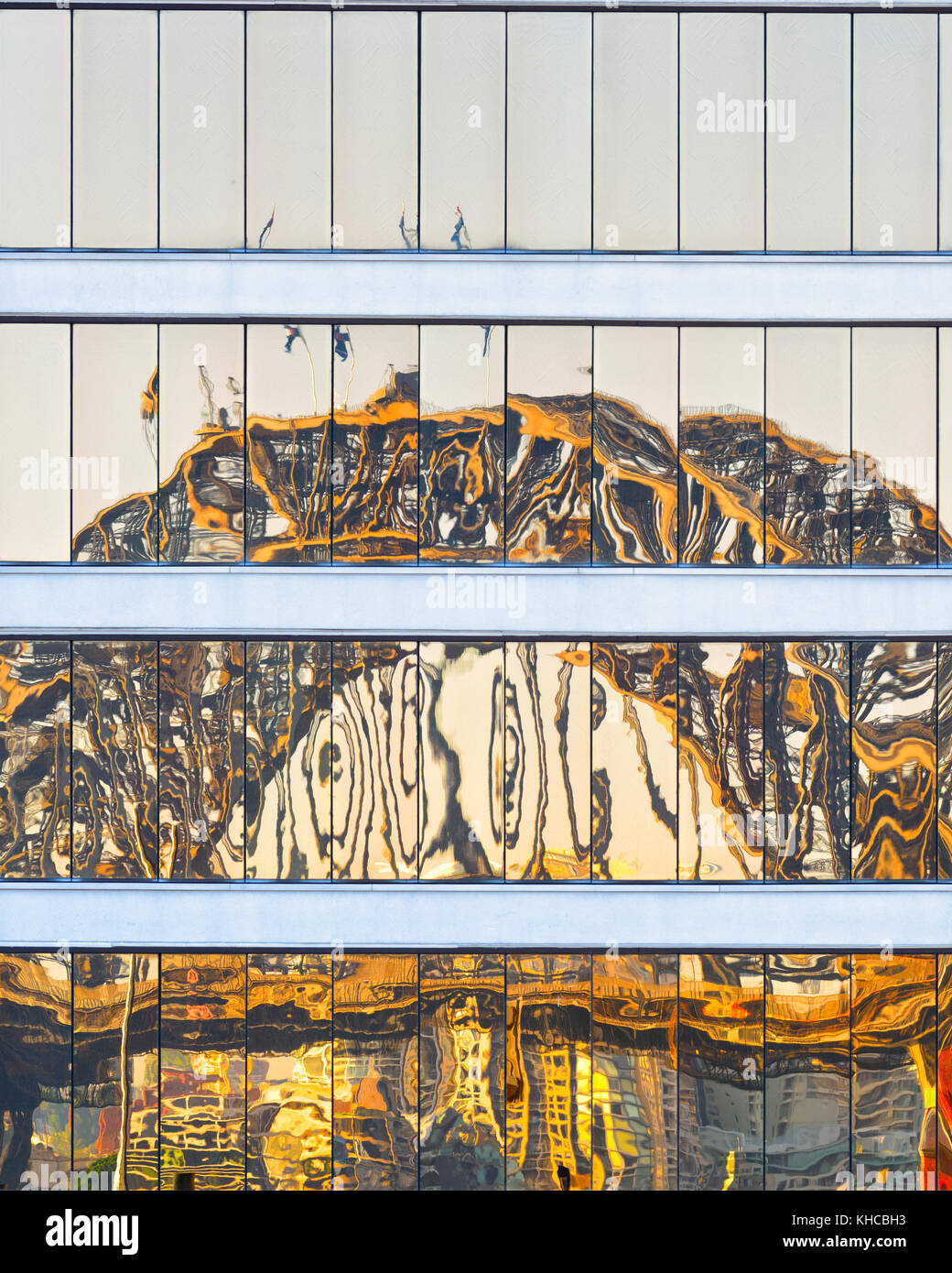 Sydney harbour bridge reflections hi-res stock photography and images ...