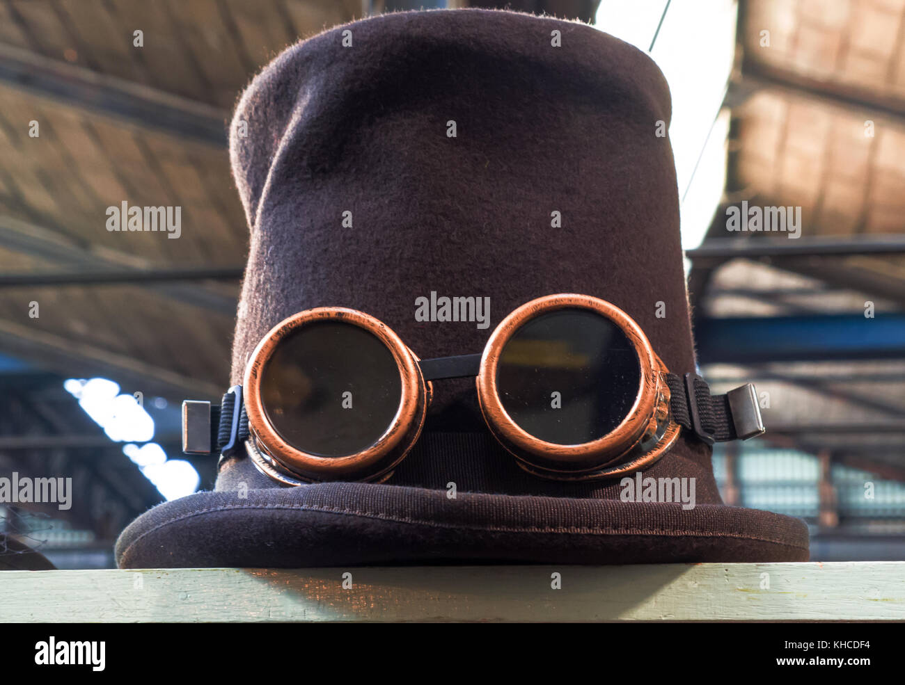 Magic fashion hat hi-res stock photography and images - Alamy