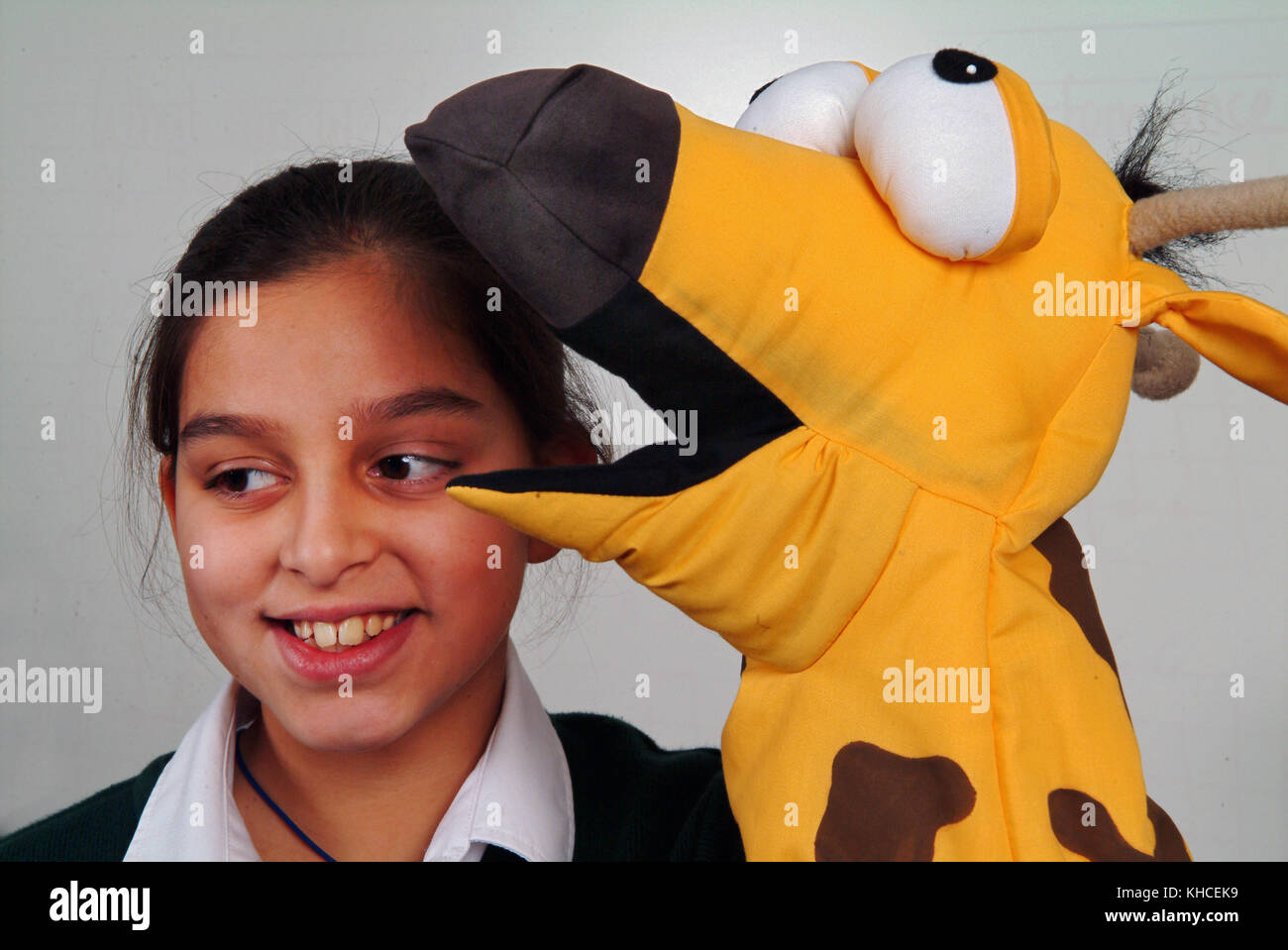 Teaching children make puppets hi-res stock photography and images - Alamy