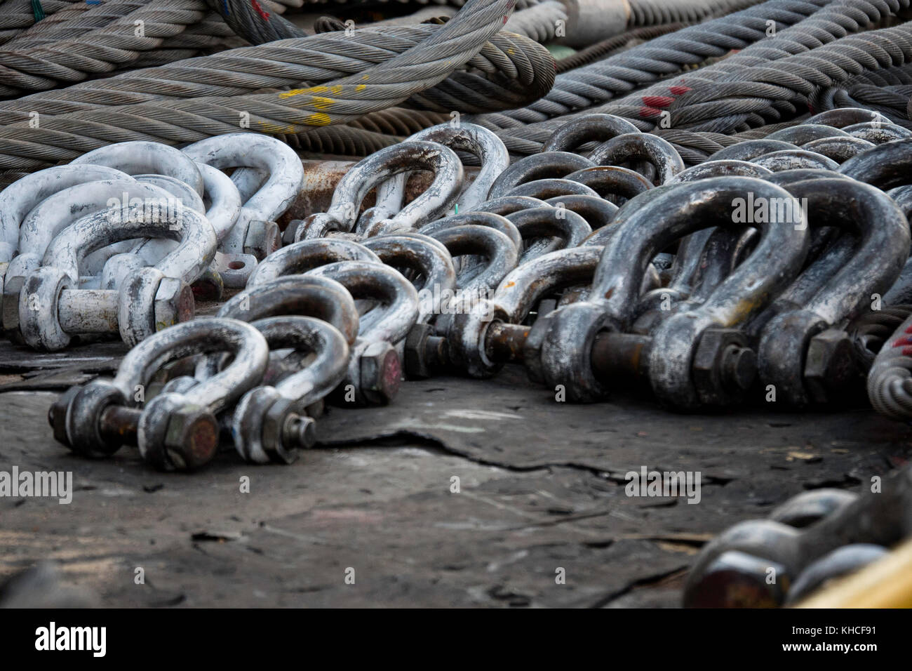 Lifting cranes hi-res stock photography and images - Alamy