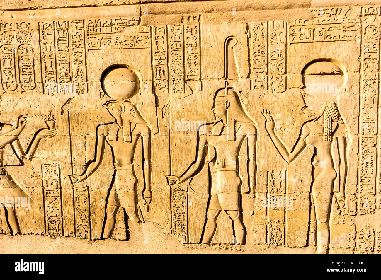 Hieroglyphe hi-res stock photography and images - Alamy