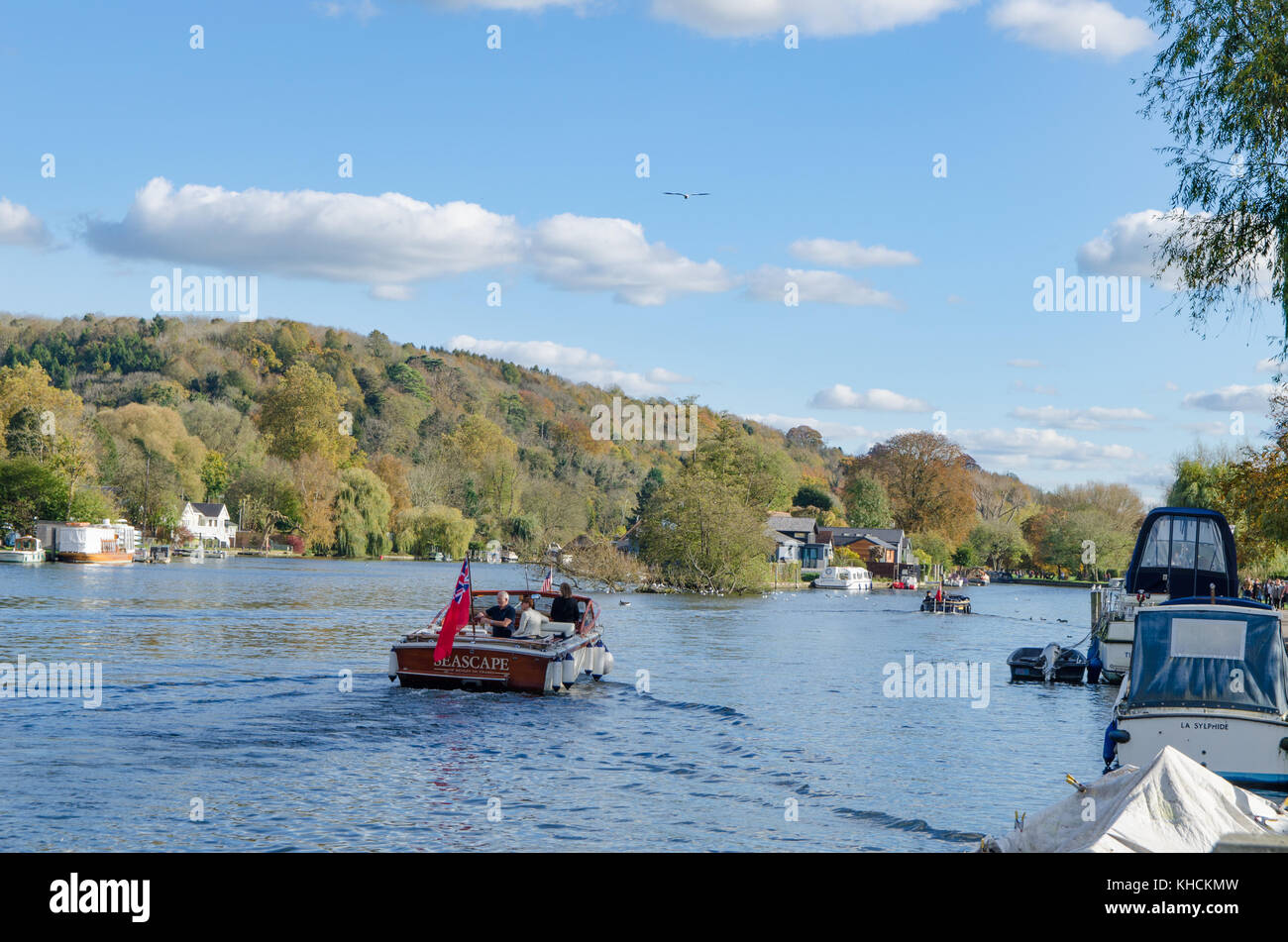 Boats travelling along the river in Henley on Thames Stock Photo - Alamy