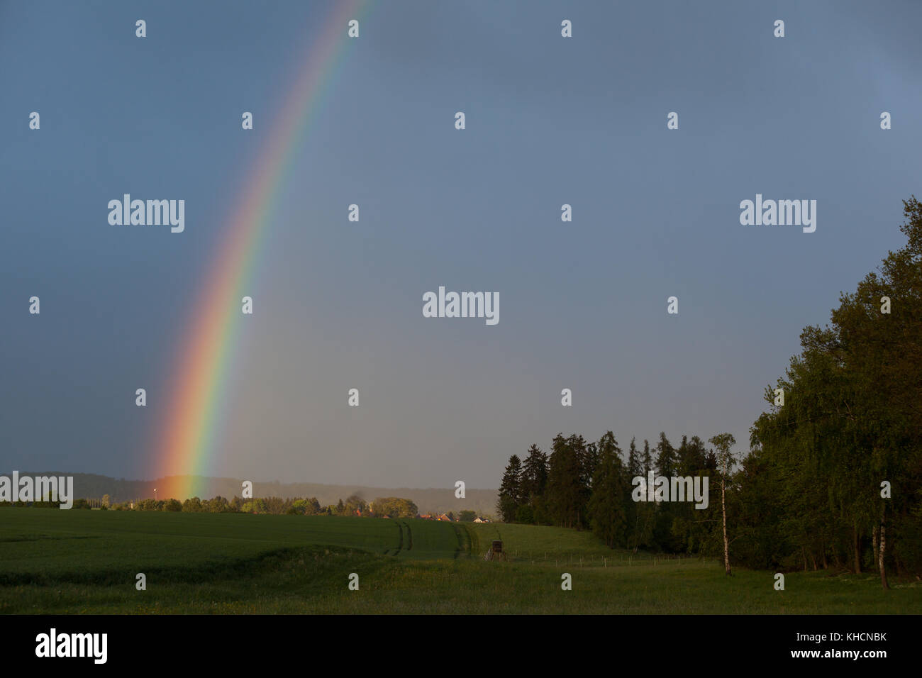 Regenbogen feld hi-res stock photography and images - Alamy